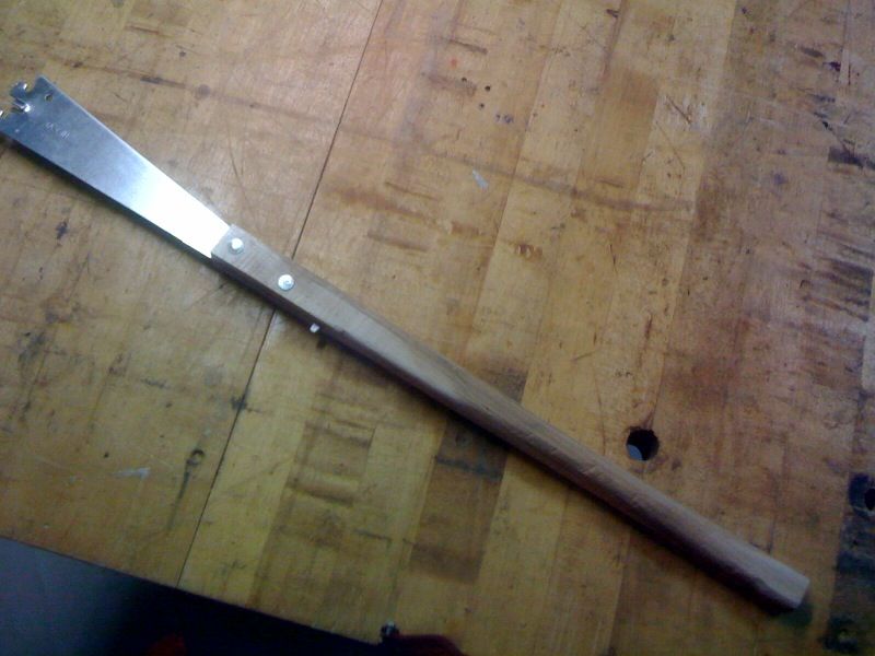 How to Make a Hatchet/matchete Thing : 6 Steps - Instructables