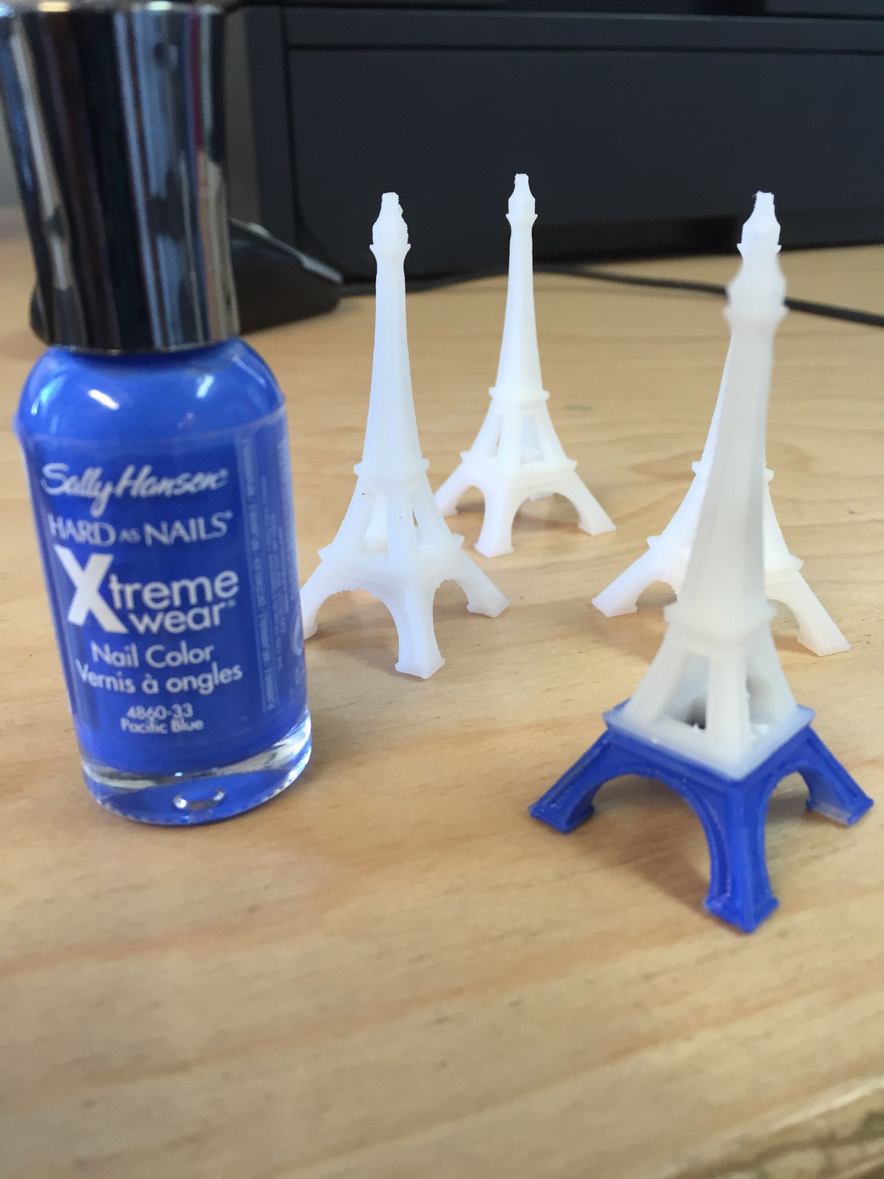 3D Printed French Colour Coded Eiffel Towers : 4 Steps - Instructables