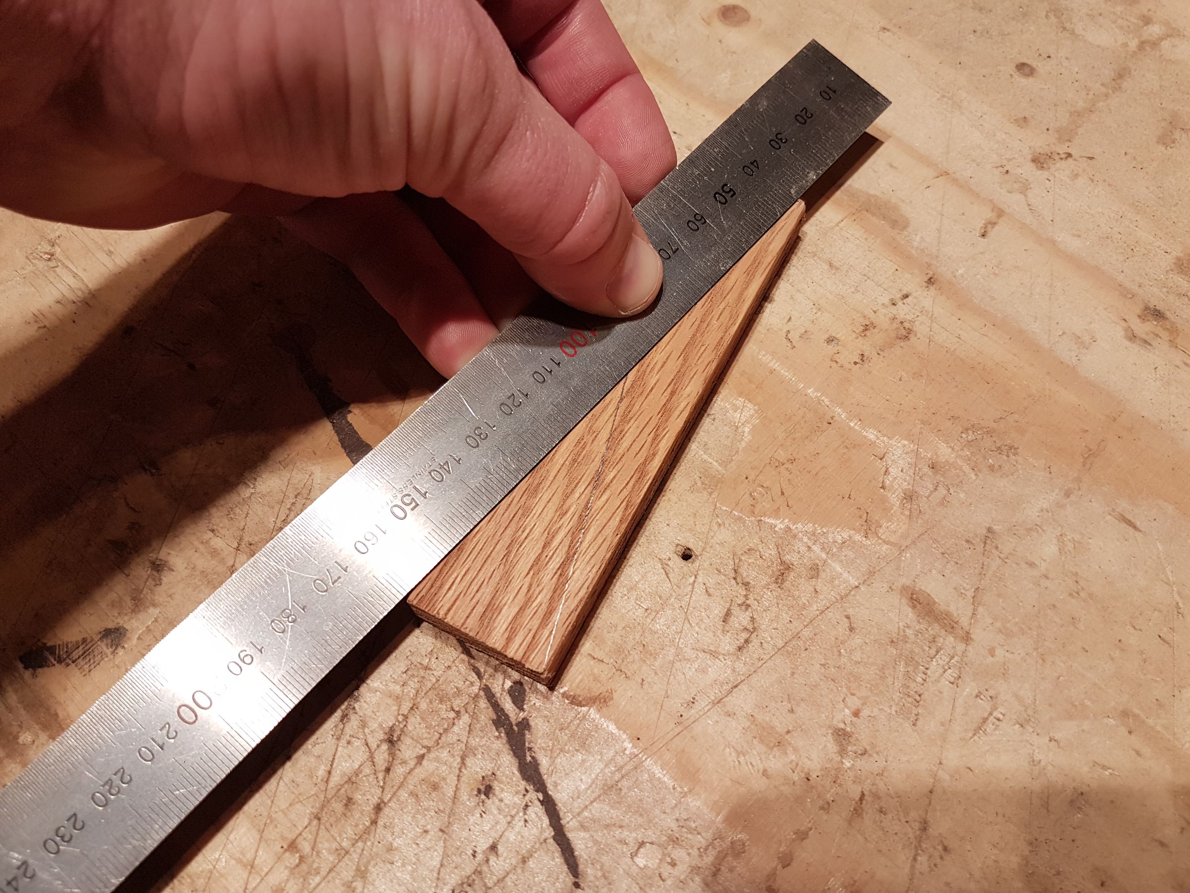 Center Finder Jig or Marker : 7 Steps (with Pictures) - Instructables