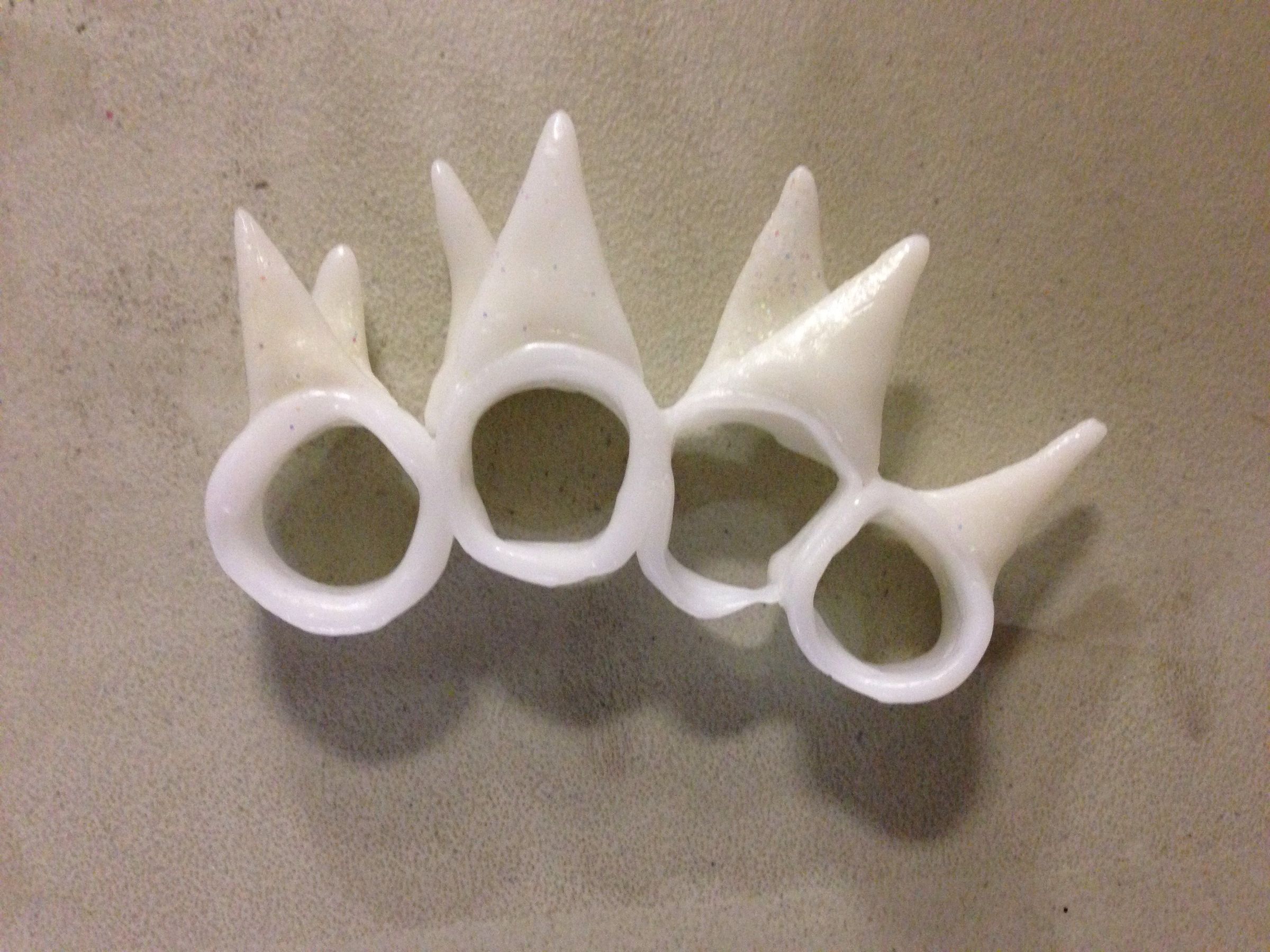 Instamorph Brass Knuckles (or Plastic) - Instructables
