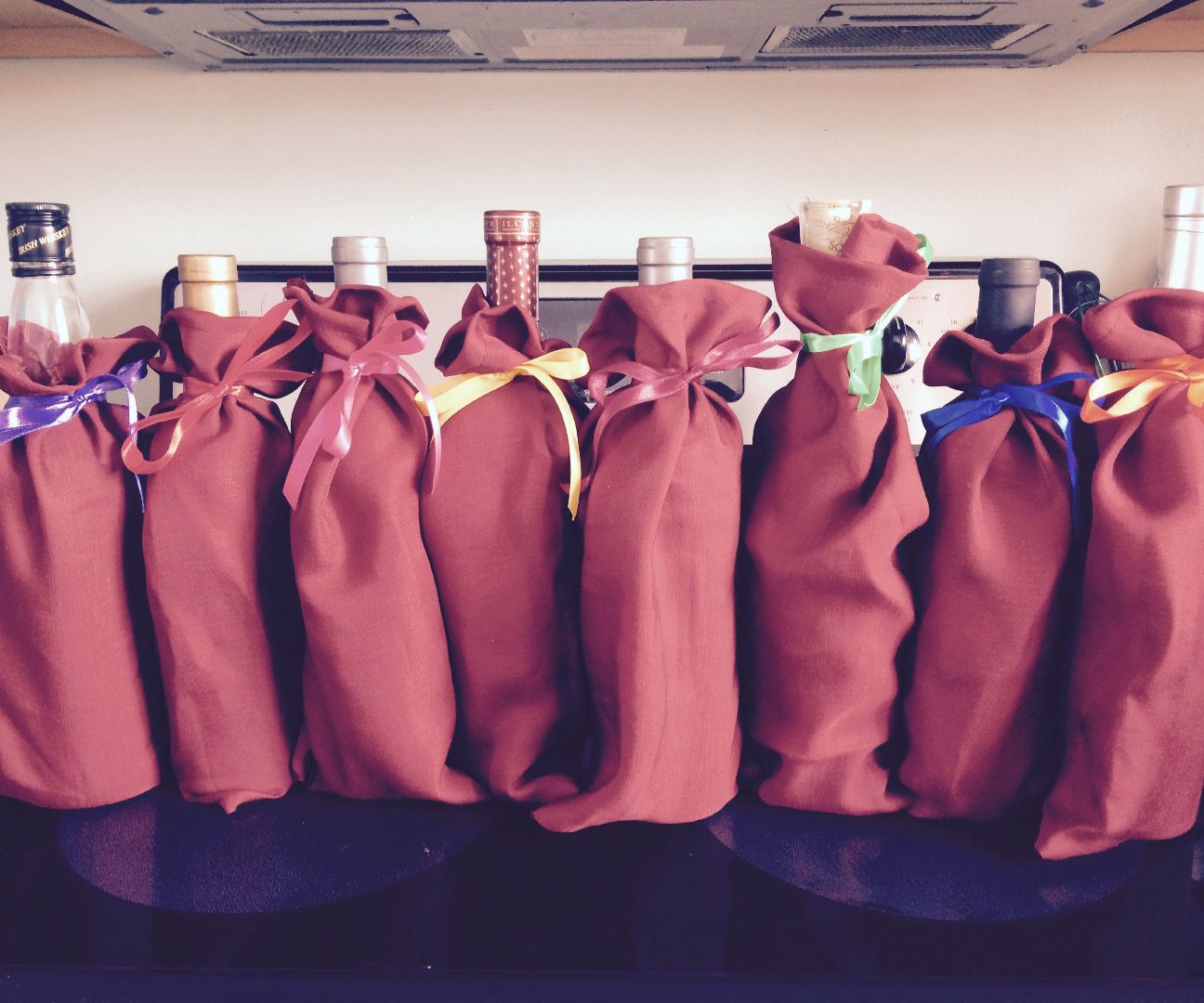Easy Decorative Wine Bags : 6 Steps (with Pictures) - Instructables