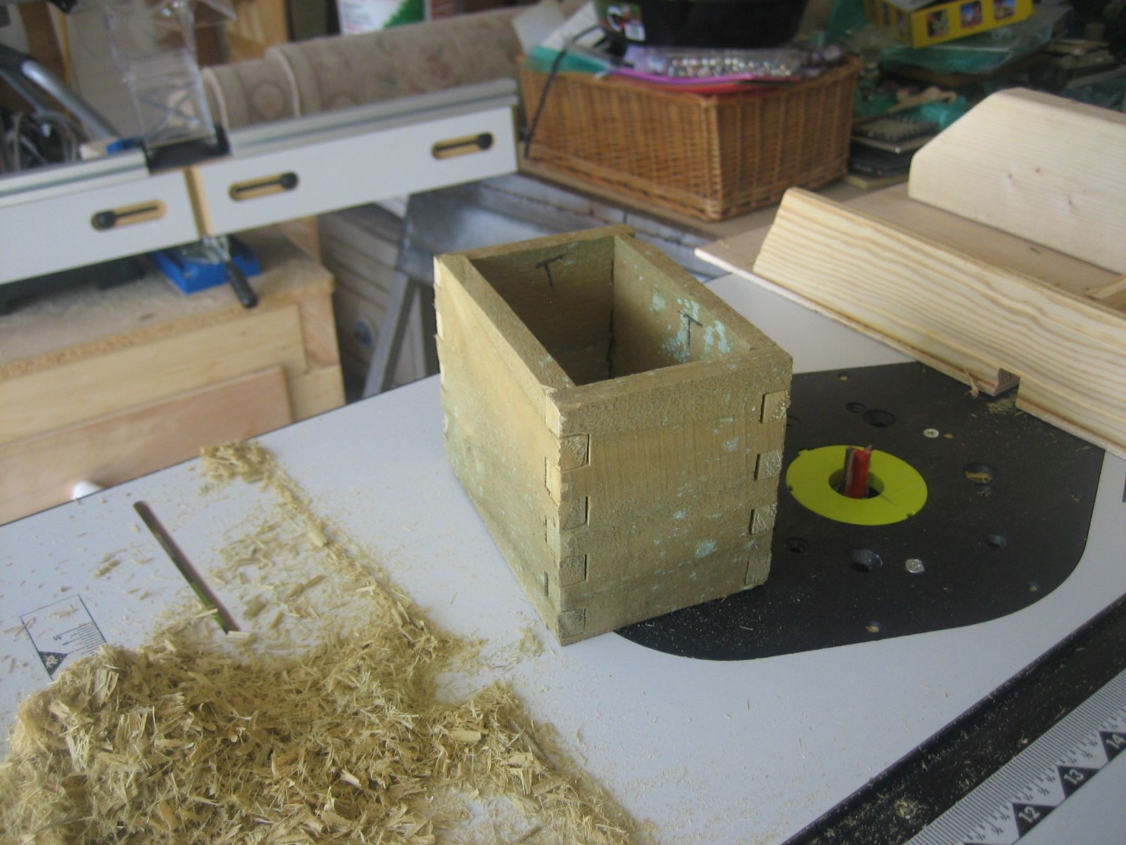 TEST BOX WITH BOX JOINT JIG : 13 Steps - Instructables