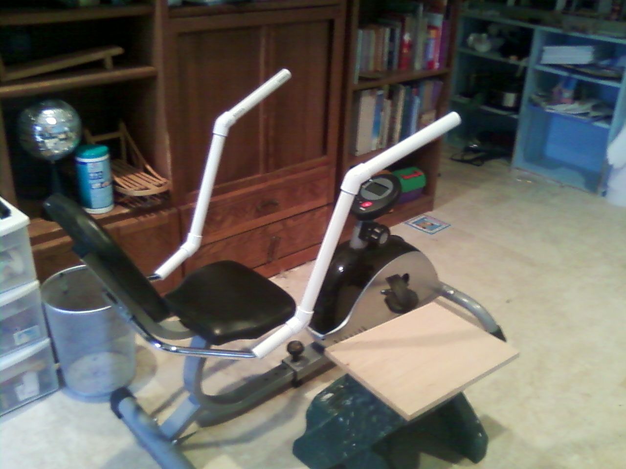 Laptop Desk for Stationary Recumbent Exercise Bicycle : 5 Steps (with ...