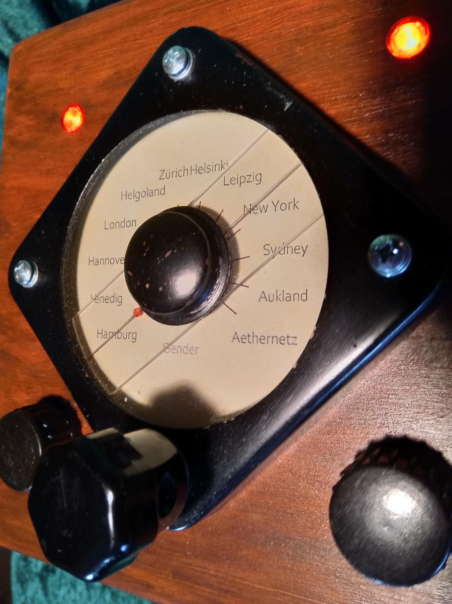 A Steampunk Internet Radio: "The Cube" : 8 Steps (with Pictures ...