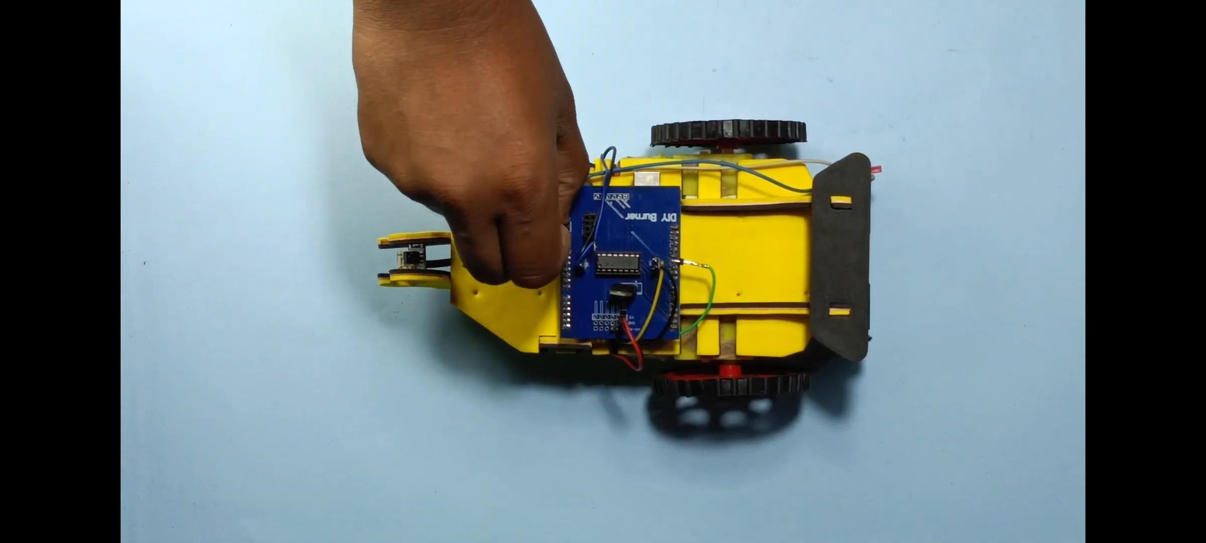 How to Make a TV Remote Control Robot Car : 7 Steps - Instructables