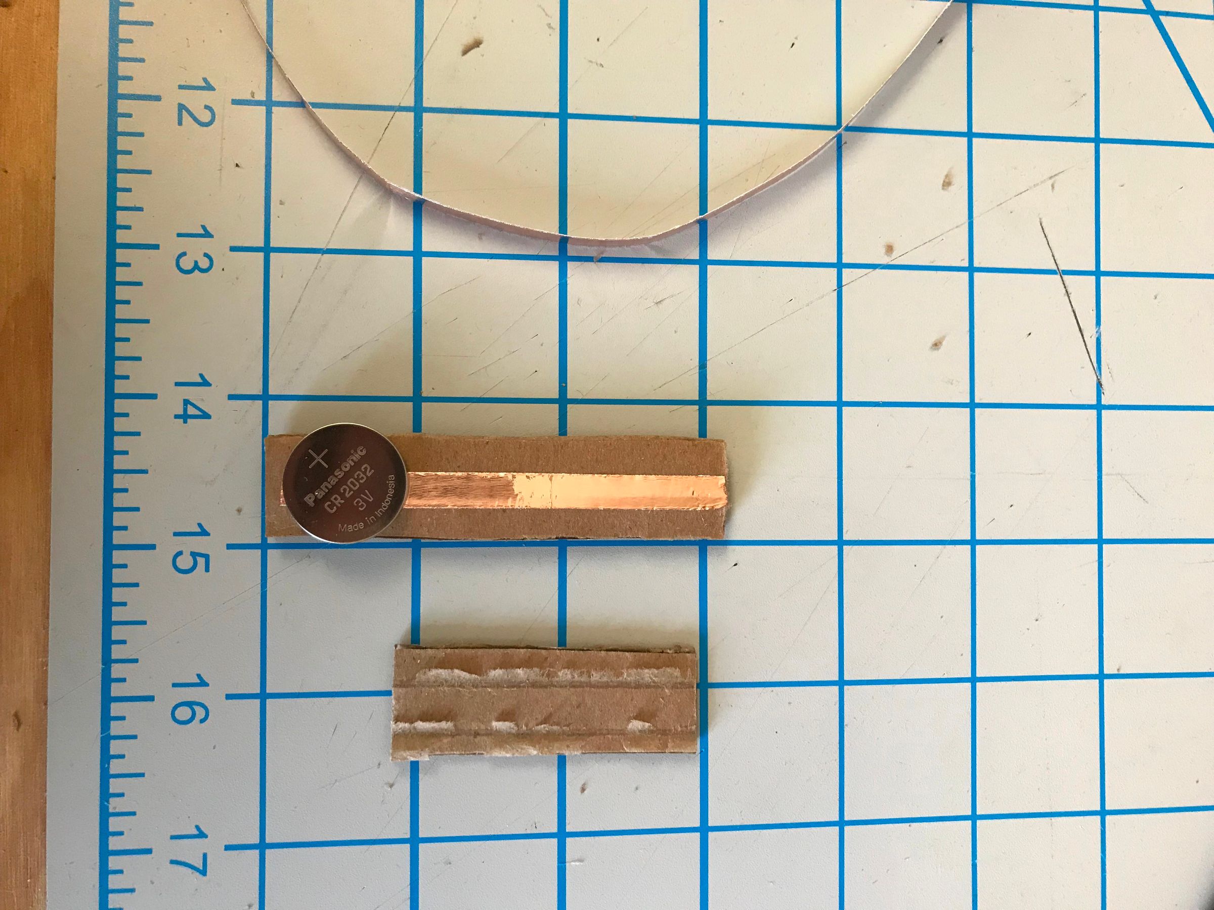 Mini Cardboard Lightsaber : 7 Steps - Instructables