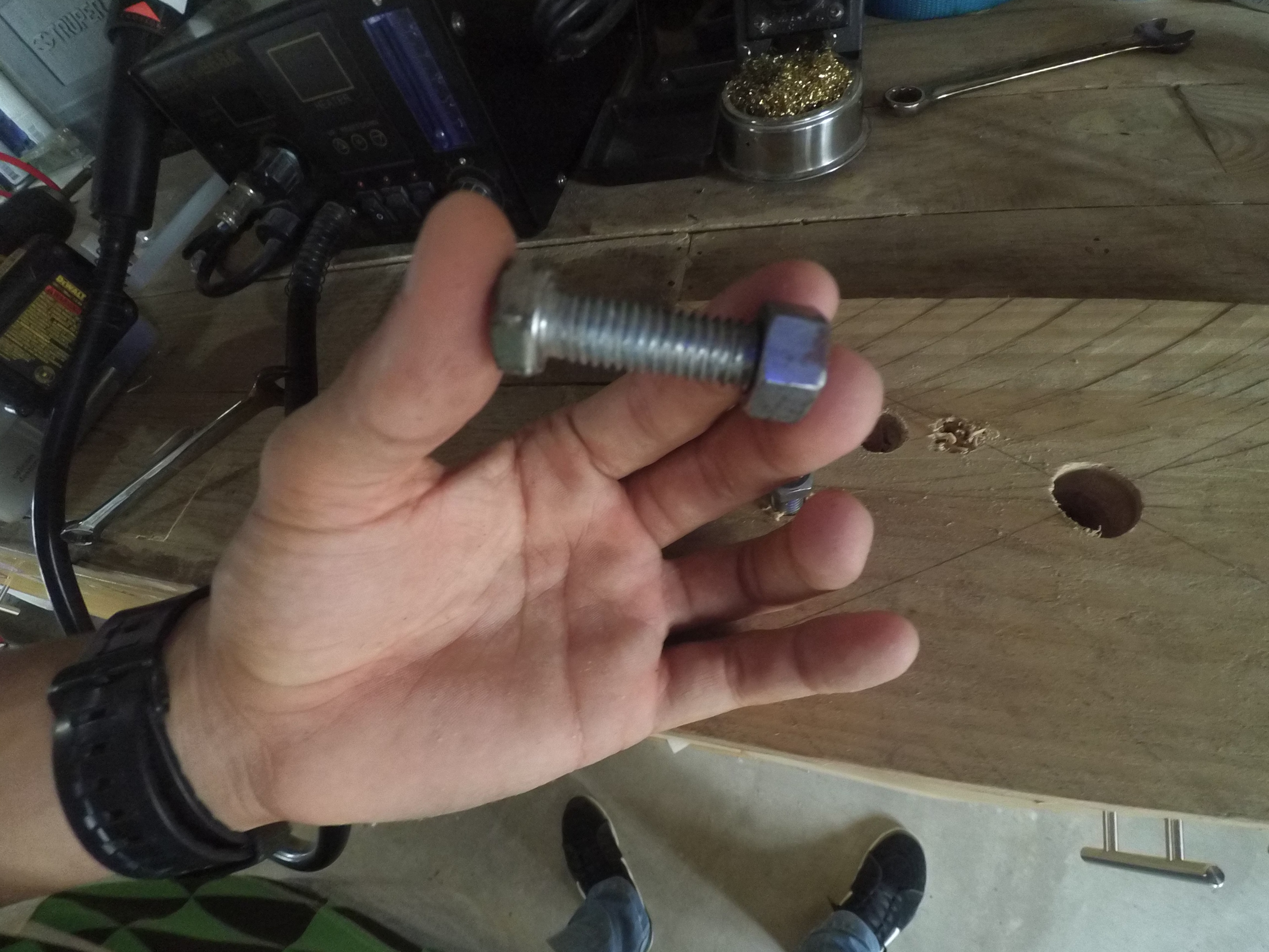 How to Screwing With Another Screw : 4 Steps (with Pictures ...