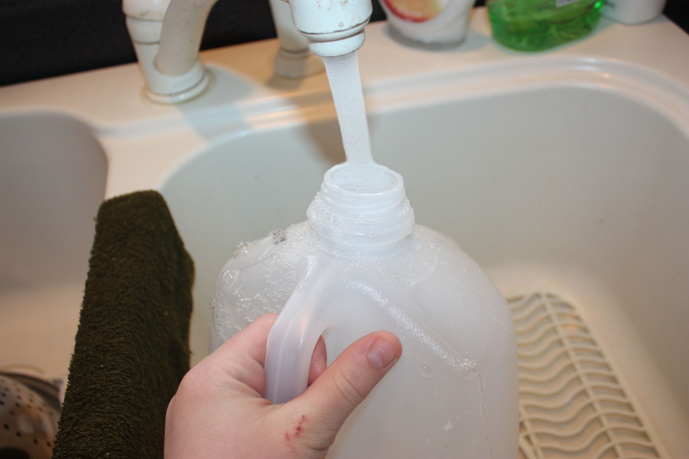 Milk Jug Bird House : 5 Steps - Instructables
