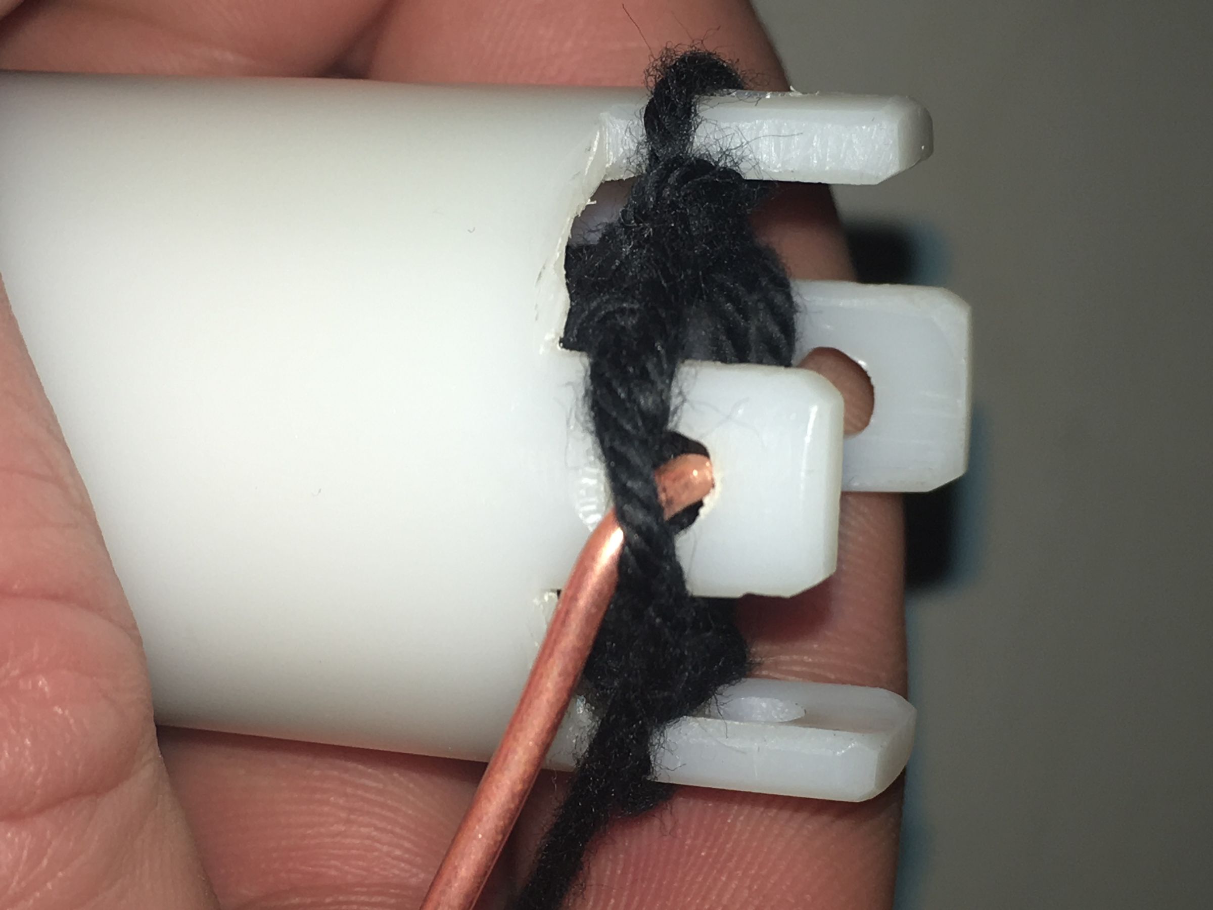 Knitting With a Piece of Plastic Pipe & Technique : 4 Steps (with ...
