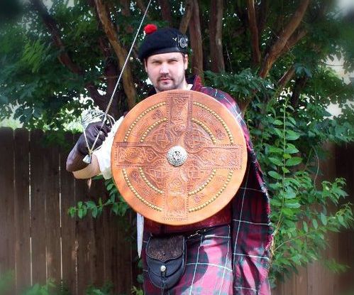 Tooled Targe (Shield) : 11 Steps (with Pictures) - Instructables