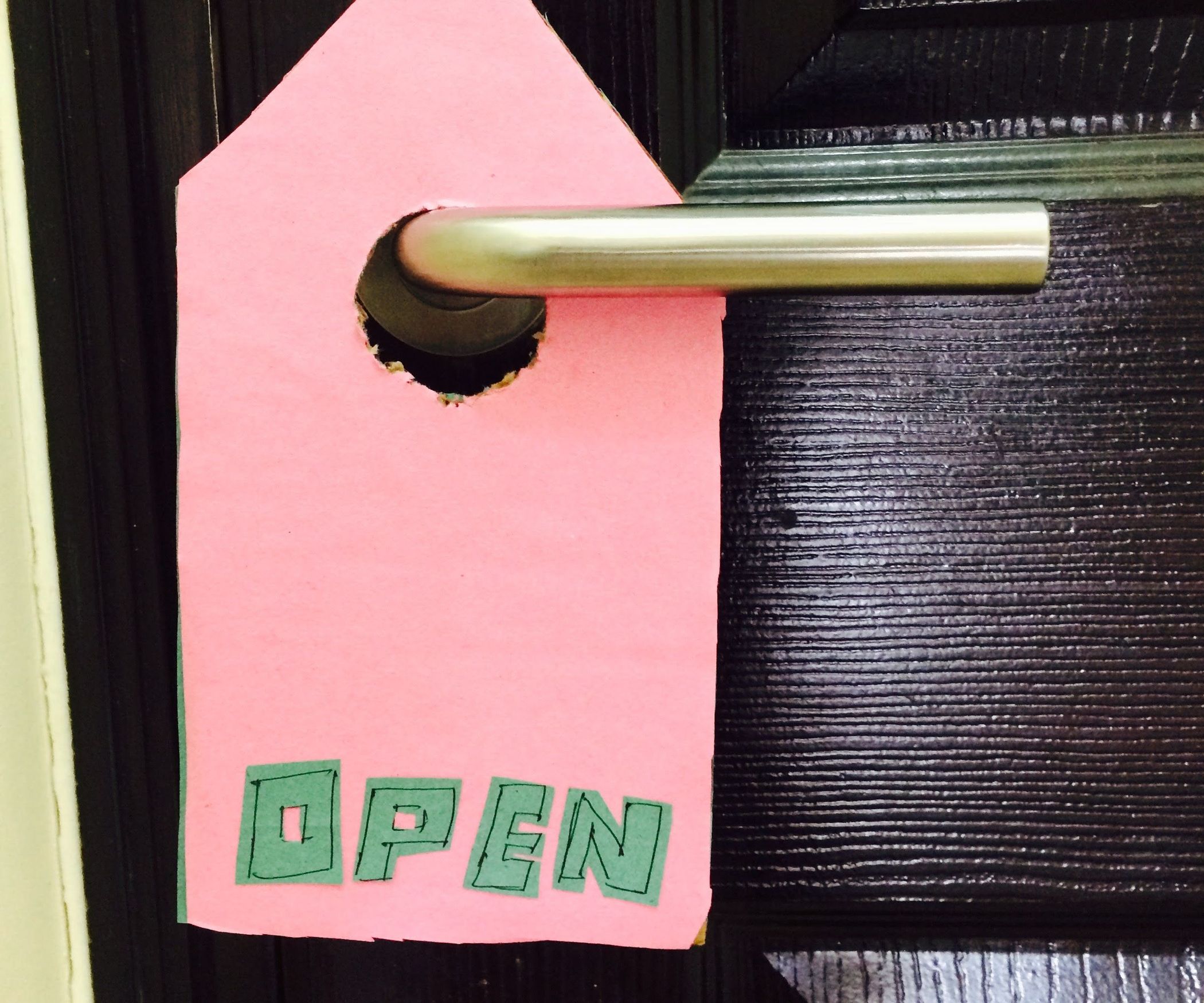 DIY : Door Tags : 5 Steps - Instructables