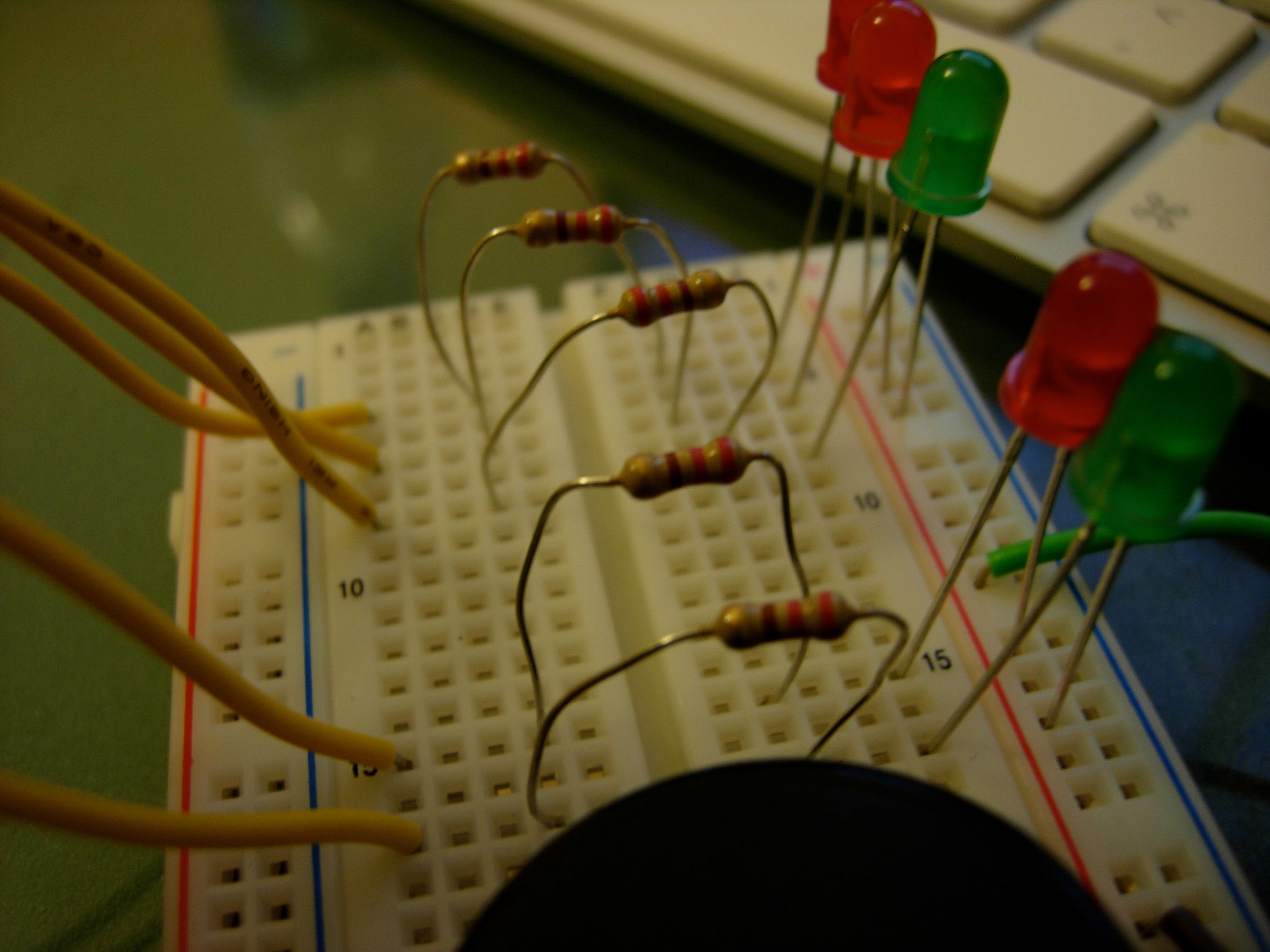 Arduino: Making a Set of Traffic Lights : 9 Steps - Instructables