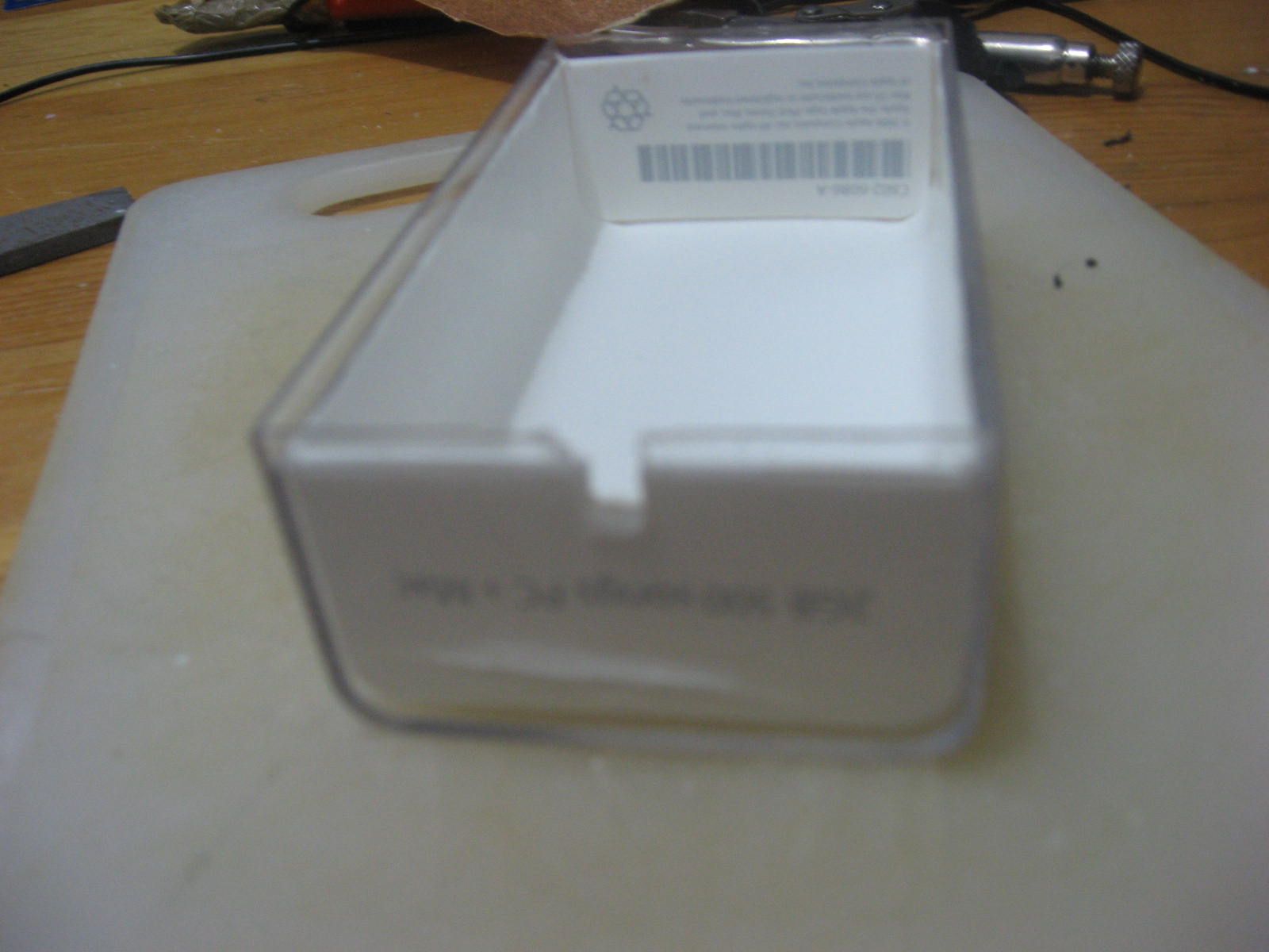 Make Your Own Ipod Nano Dock With Out-Of-The-Box Objects. : 6 Steps - Instructables