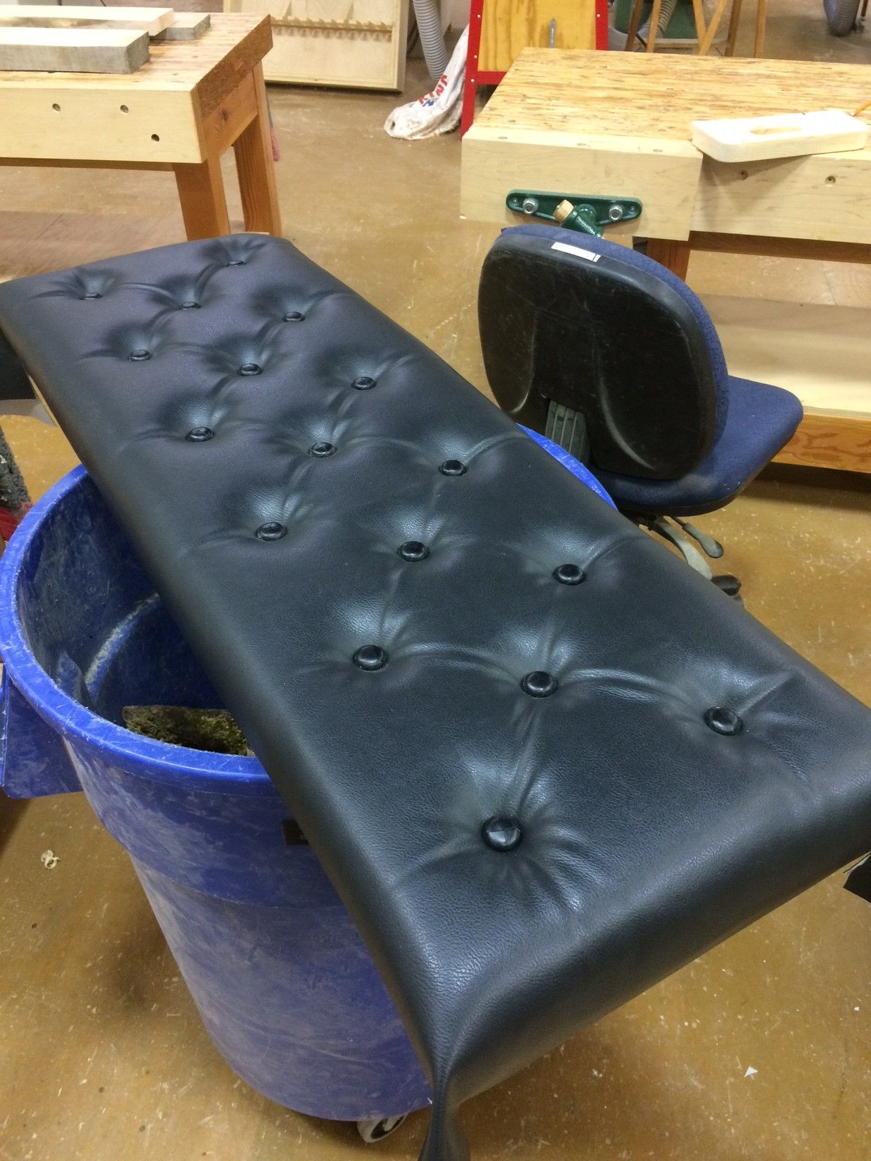Pneumatic Adjustable Piano Bench : 20 Steps (with Pictures) - Instructables