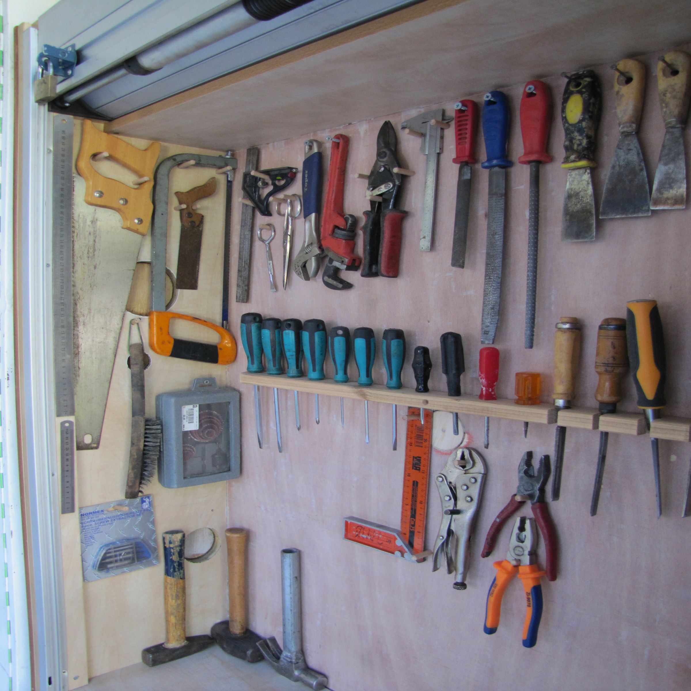 Tools Cabinet With Rolling Door : 8 Steps - Instructables