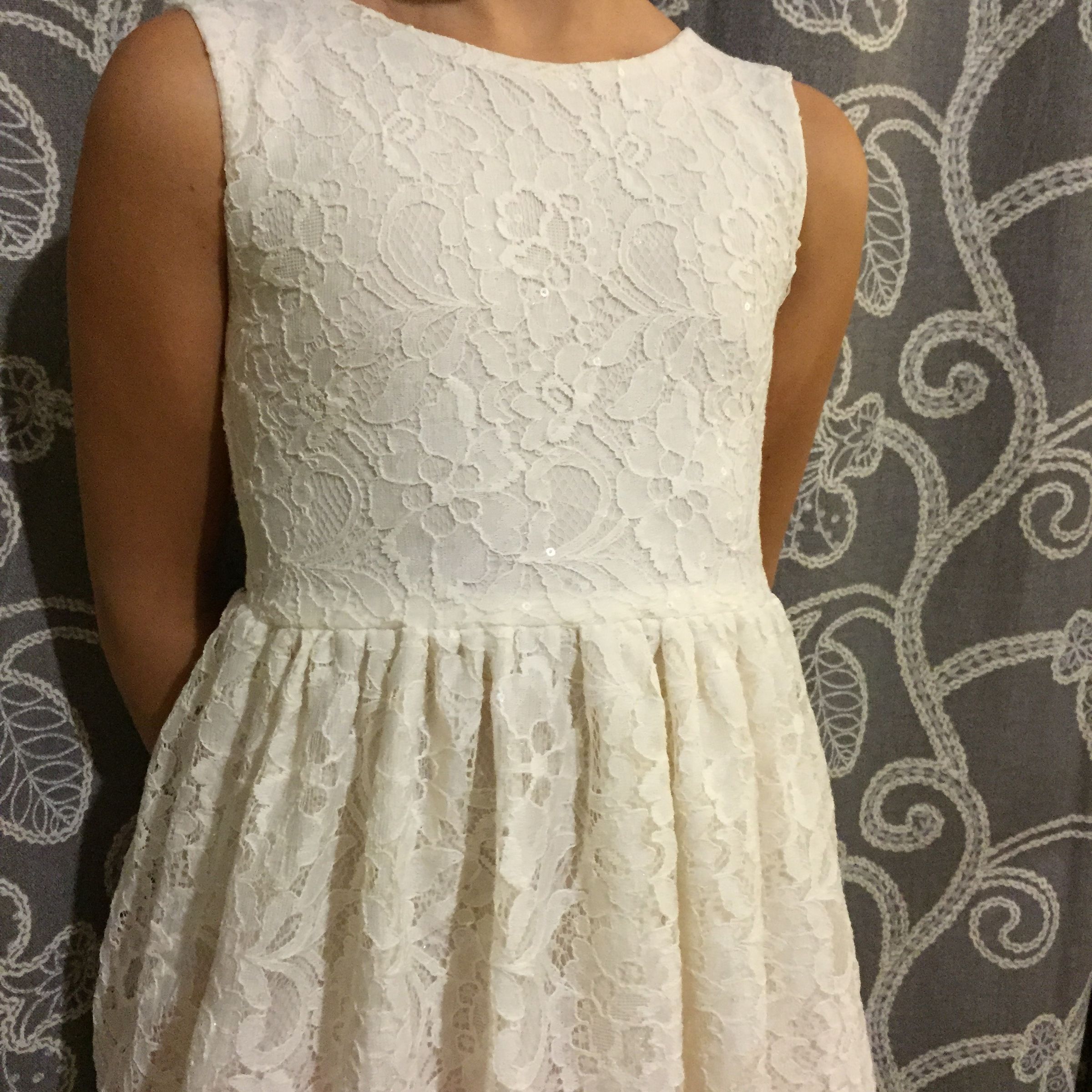 Easy DIY Flower Girl Dress : 6 Steps (with Pictures) - Instructables