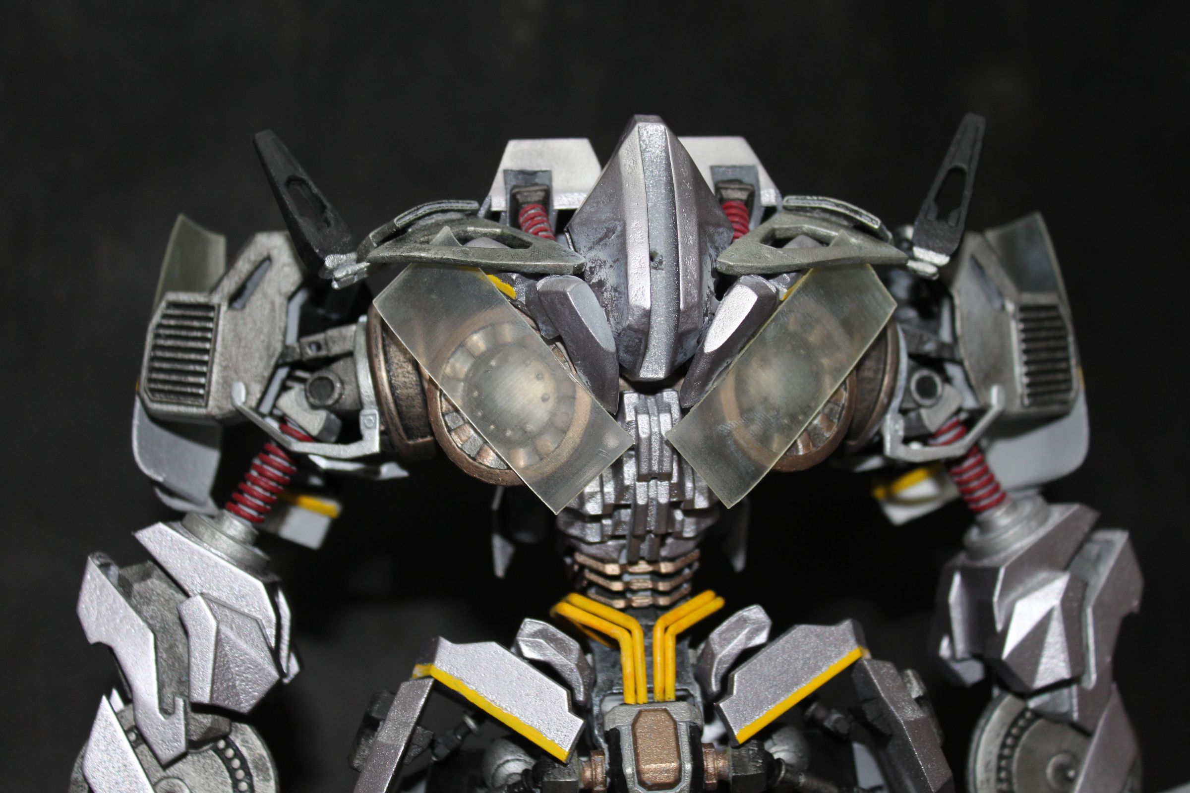 Transformers: Astrotrain : 4 Steps - Instructables