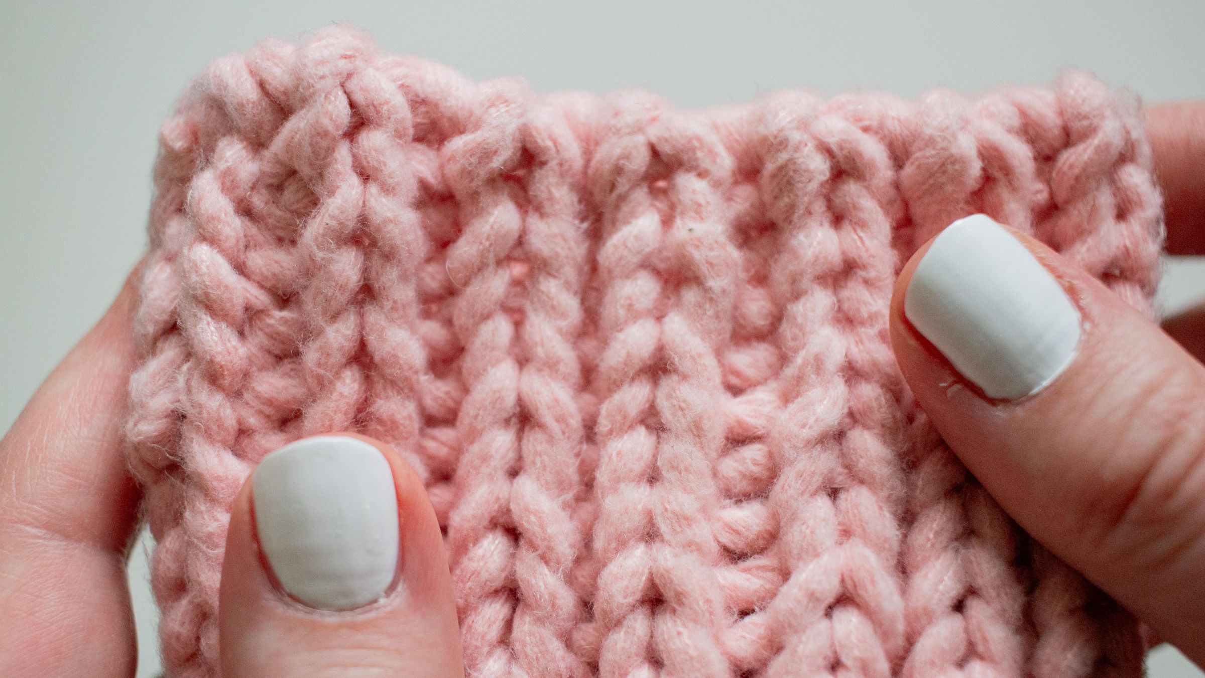 Alternating Cable Cast on in the Round Tutorial : 13 Steps (with ...