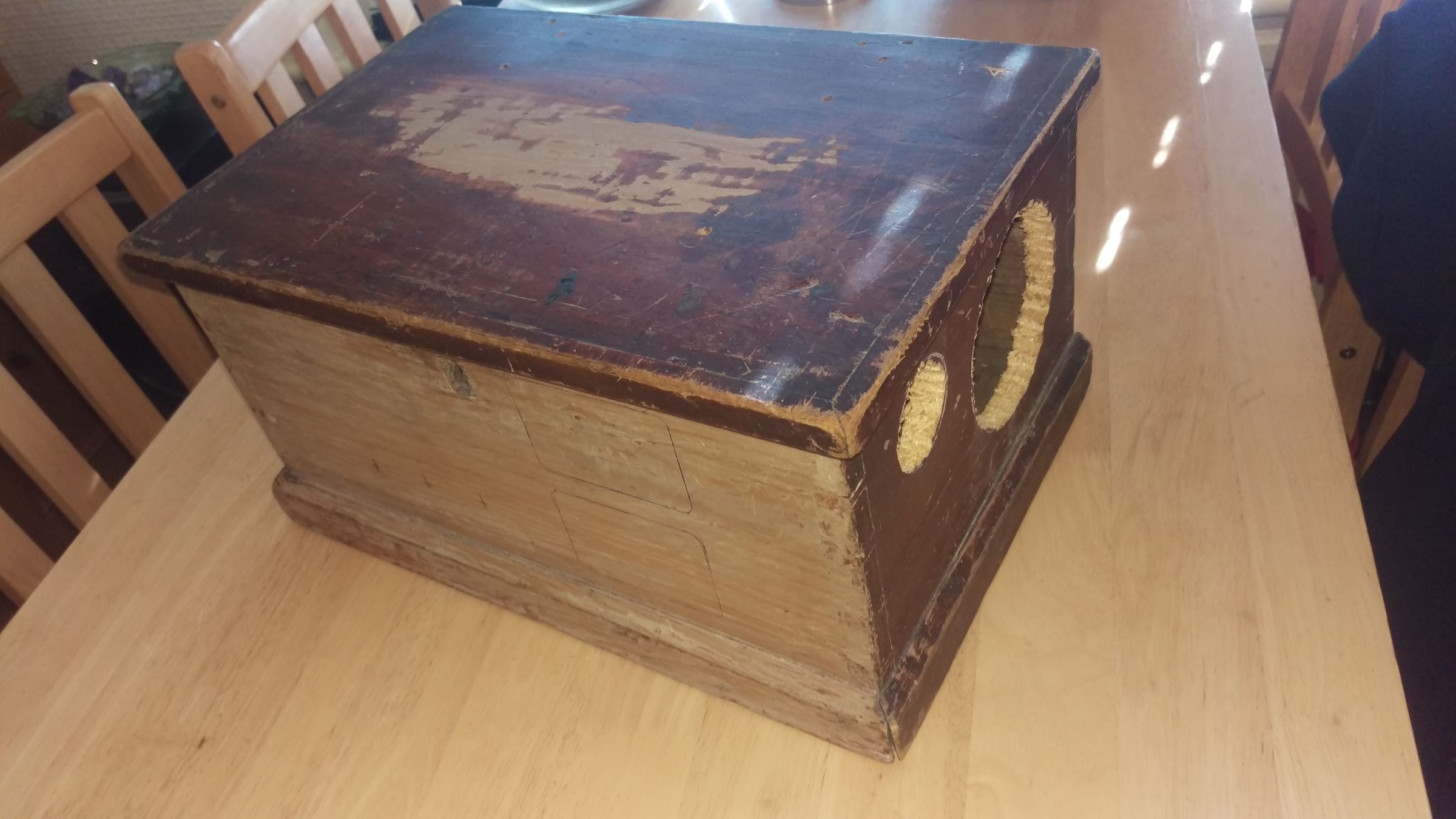 Portable Entertainment Center : 3 Steps - Instructables