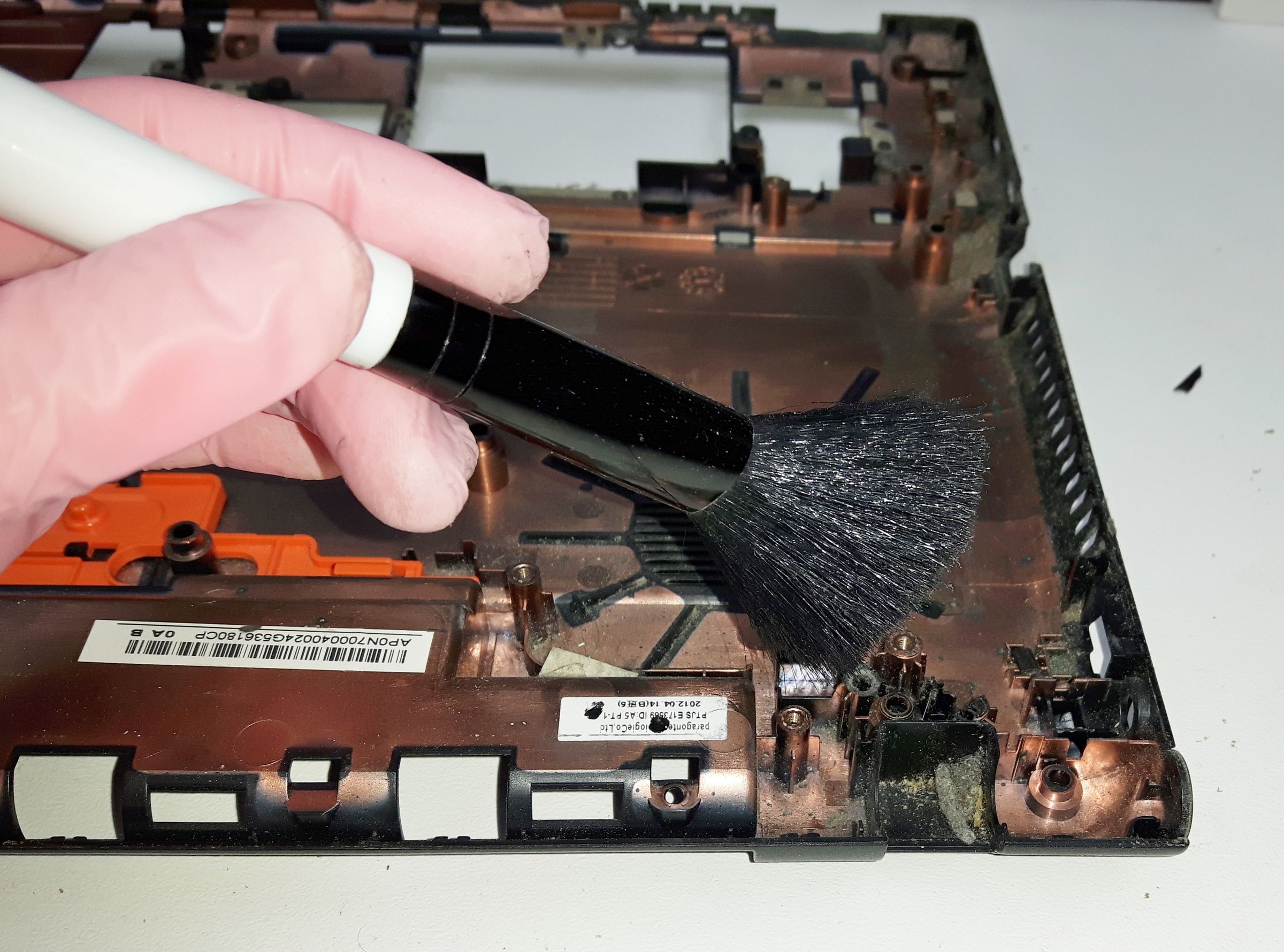 Laptop Deep Clean + Hinge Replacement : 11 Steps (with Pictures ...