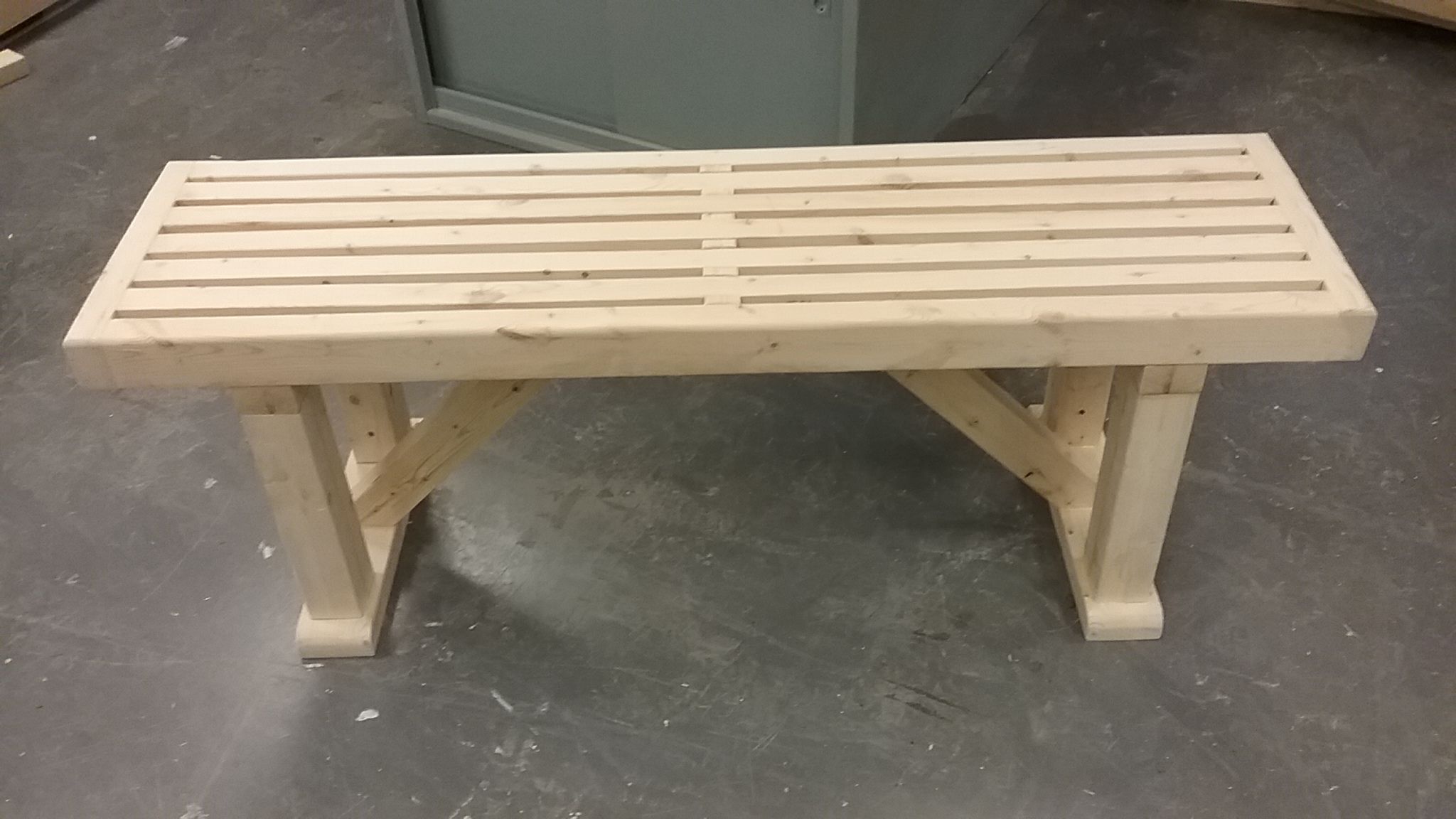 Simple and Sturdy Bench From 2x3s : 6 Steps (with Pictures) - Instructables