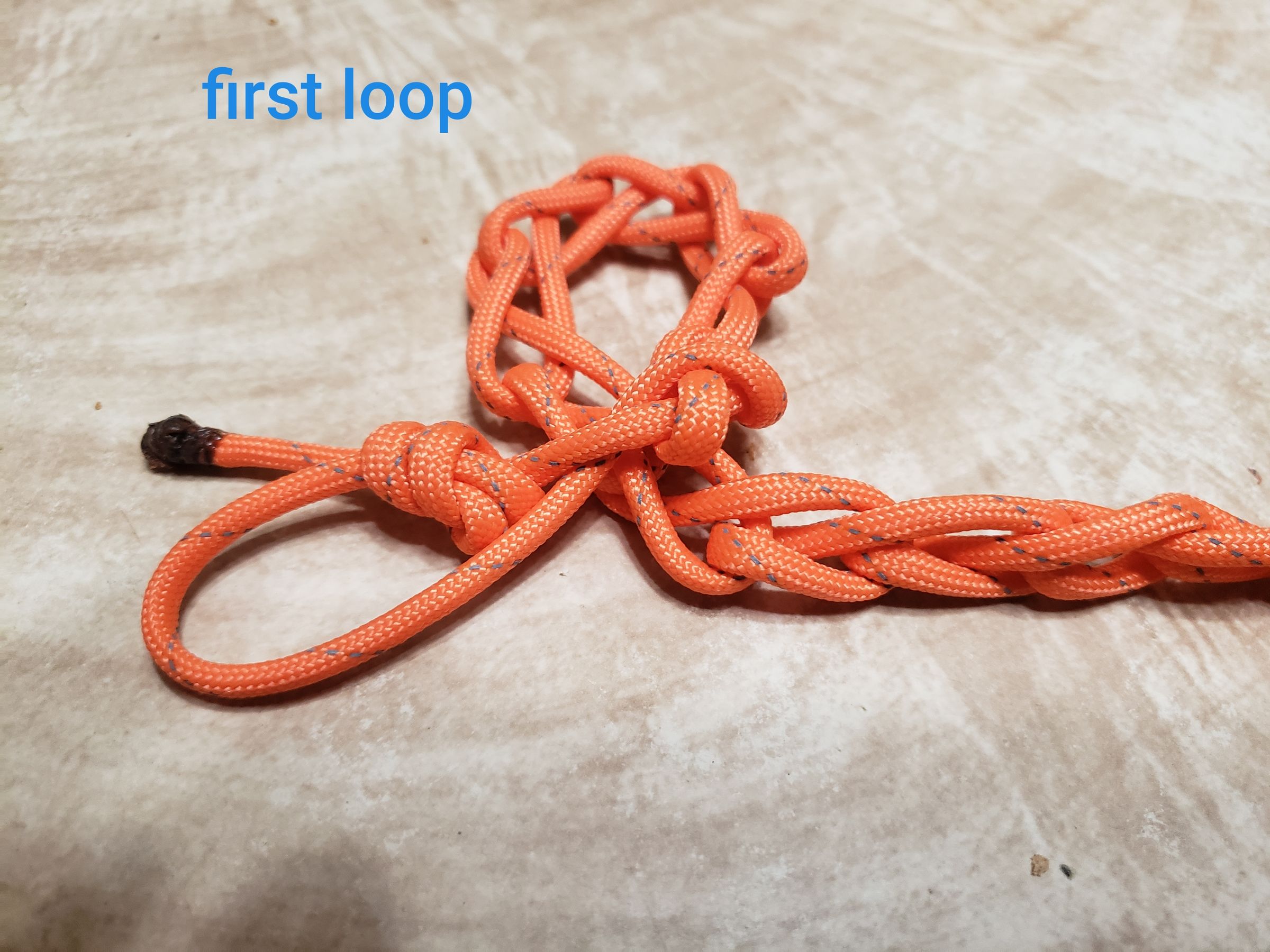 Paracord Daisy Chain : 7 Steps (with Pictures) - Instructables