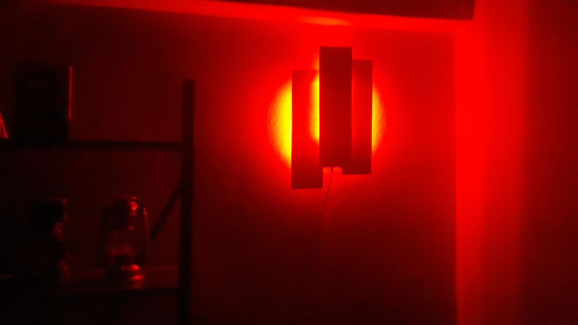 RGB WALL DECOR FROM OLD PALLETS : 3 Steps - Instructables