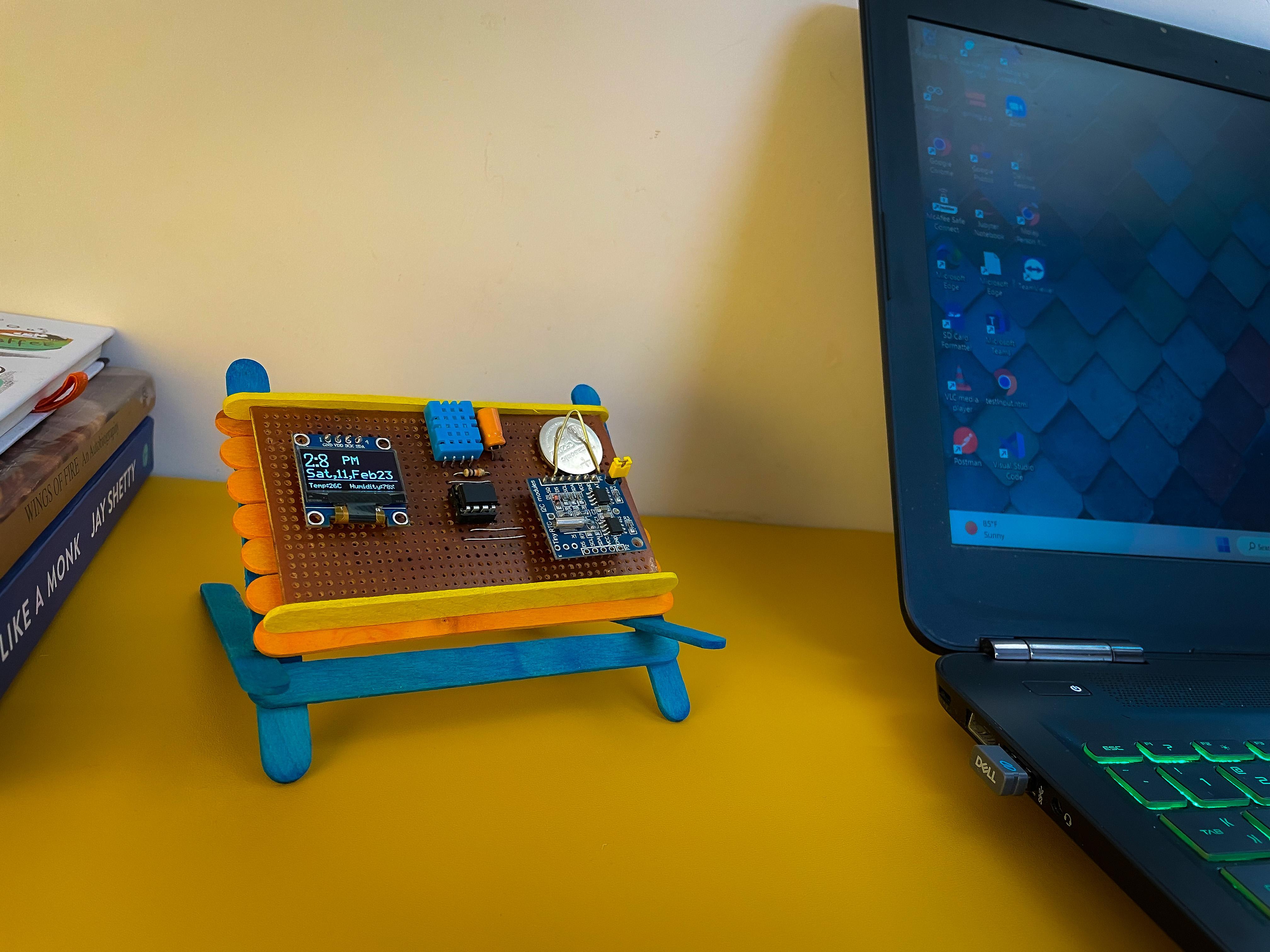 Cool Desktop Clock : 6 Steps - Instructables