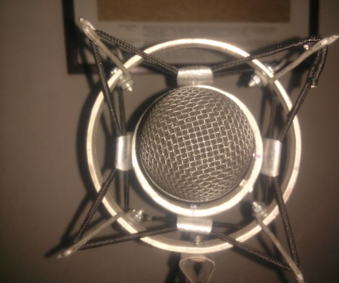 How to Make a Great Spider Shock Mount for Any Microphone : 13 Steps ...