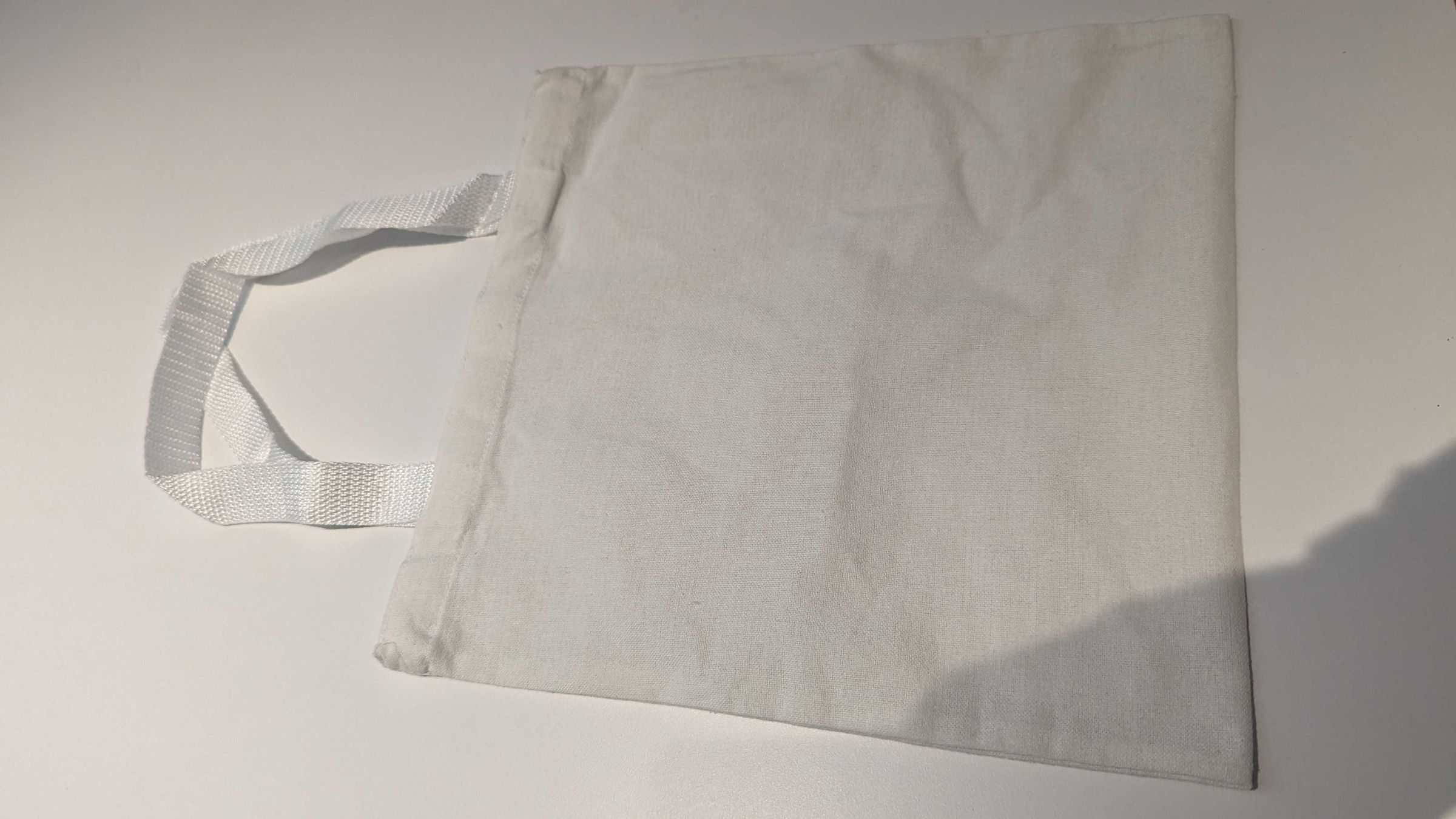 DALL-E 2's AI Generated Art Tote Bag and Graphic Shirts : 4 Steps ...