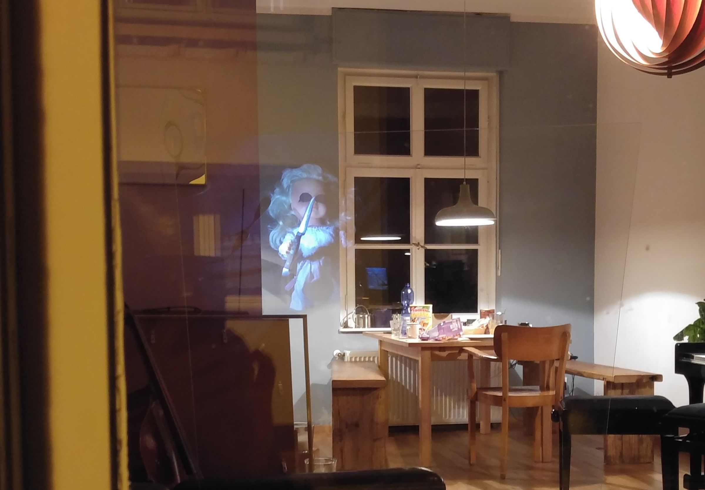 Pepper's Ghost on a Zero Budget: Quick and Cheap Ghost Illusion : 7 ...