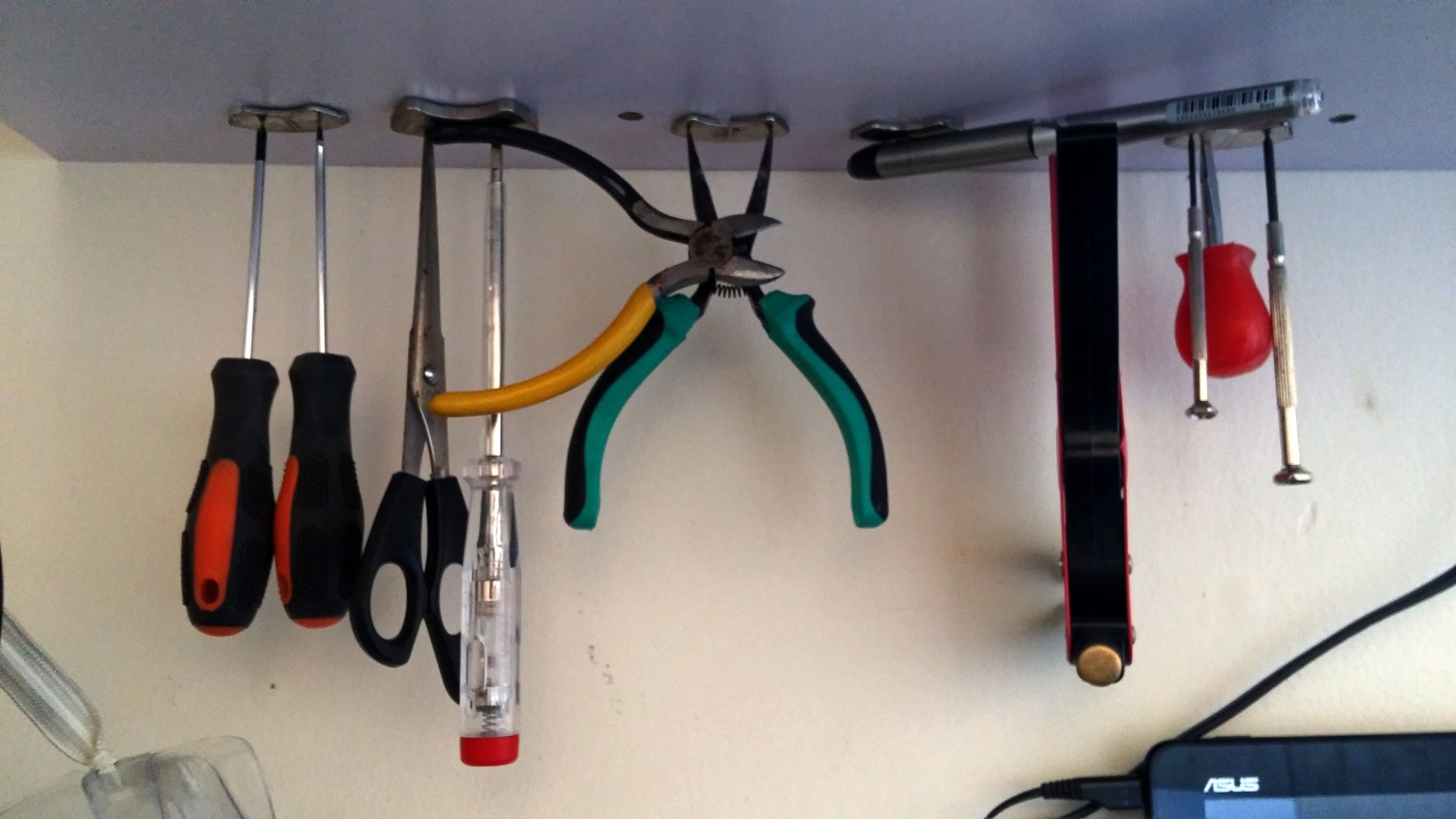 Small Tools Hanger - Instructables
