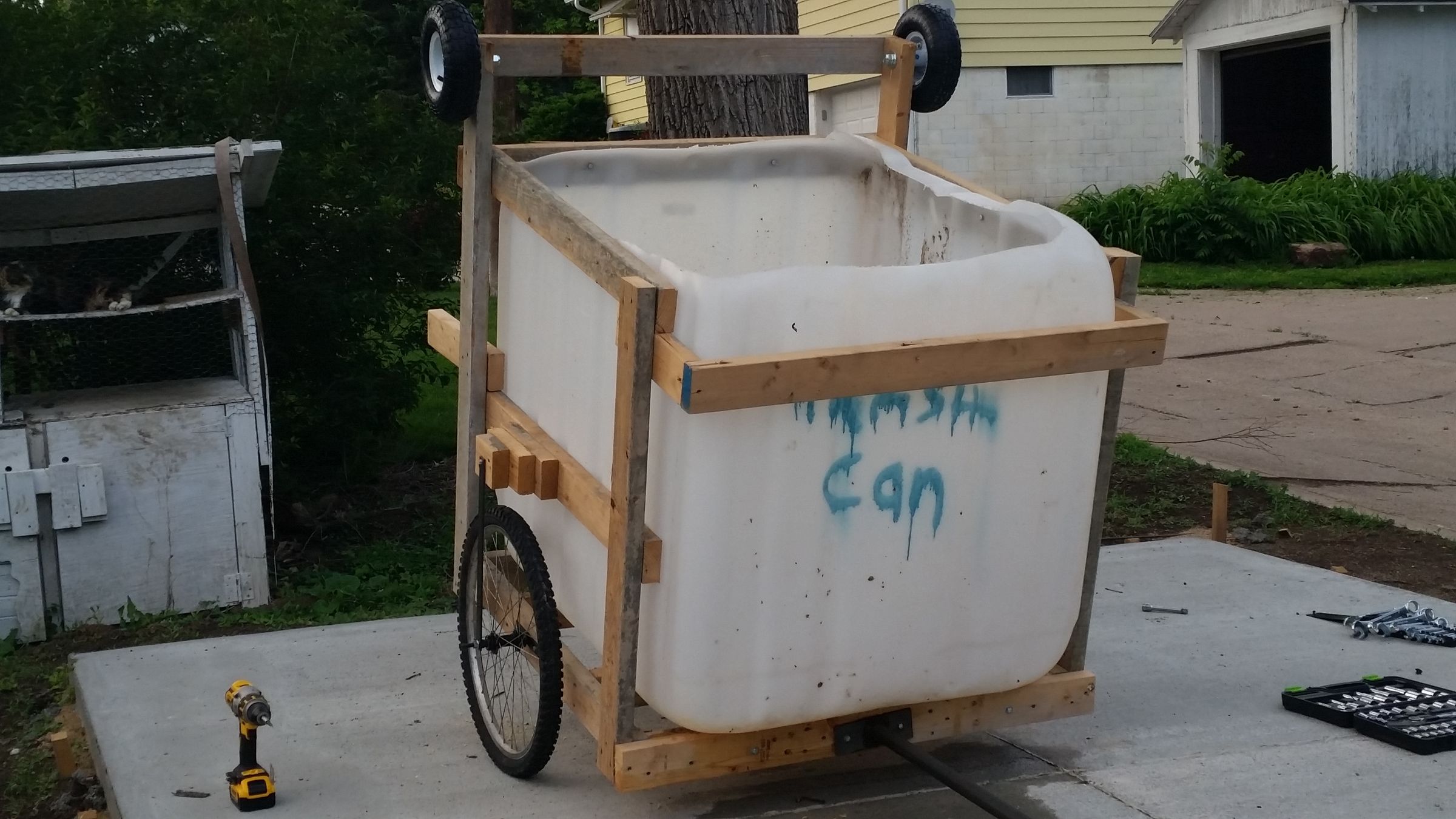 Grass Clipping Cart From Reclaimed Materials. : 5 Steps (with Pictures ...