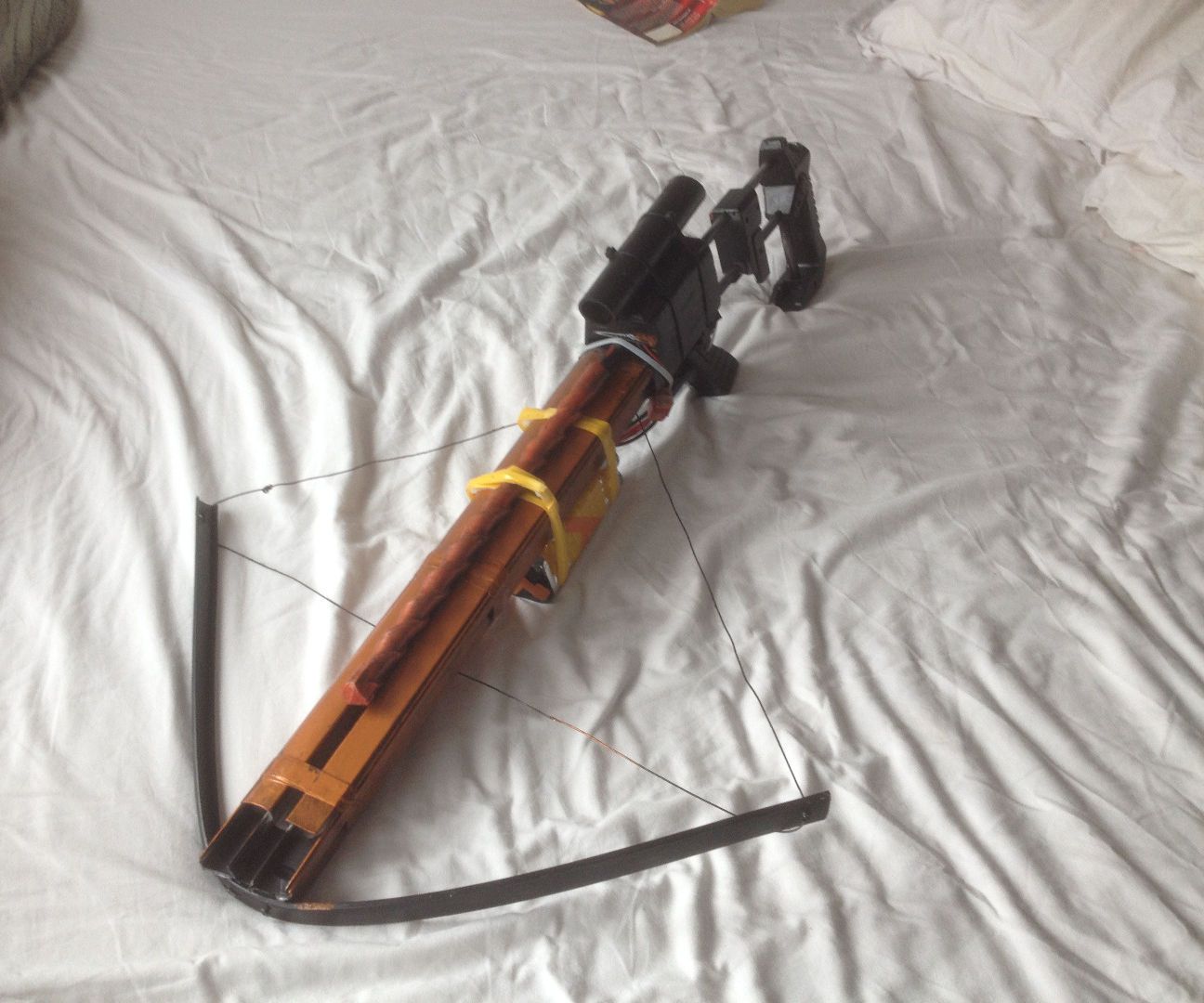 Half Life 2 Crossbow Prop : 3 Steps - Instructables