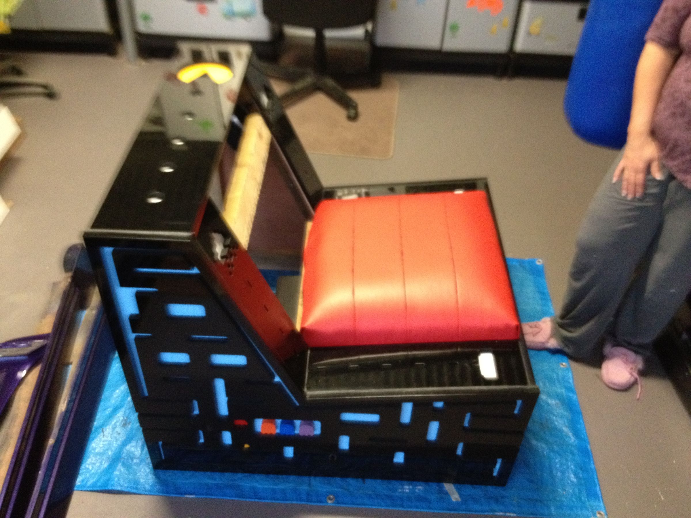 Ultimate Pacman / Space Invaders Gaming Chair With Speakers : 12 Steps ...