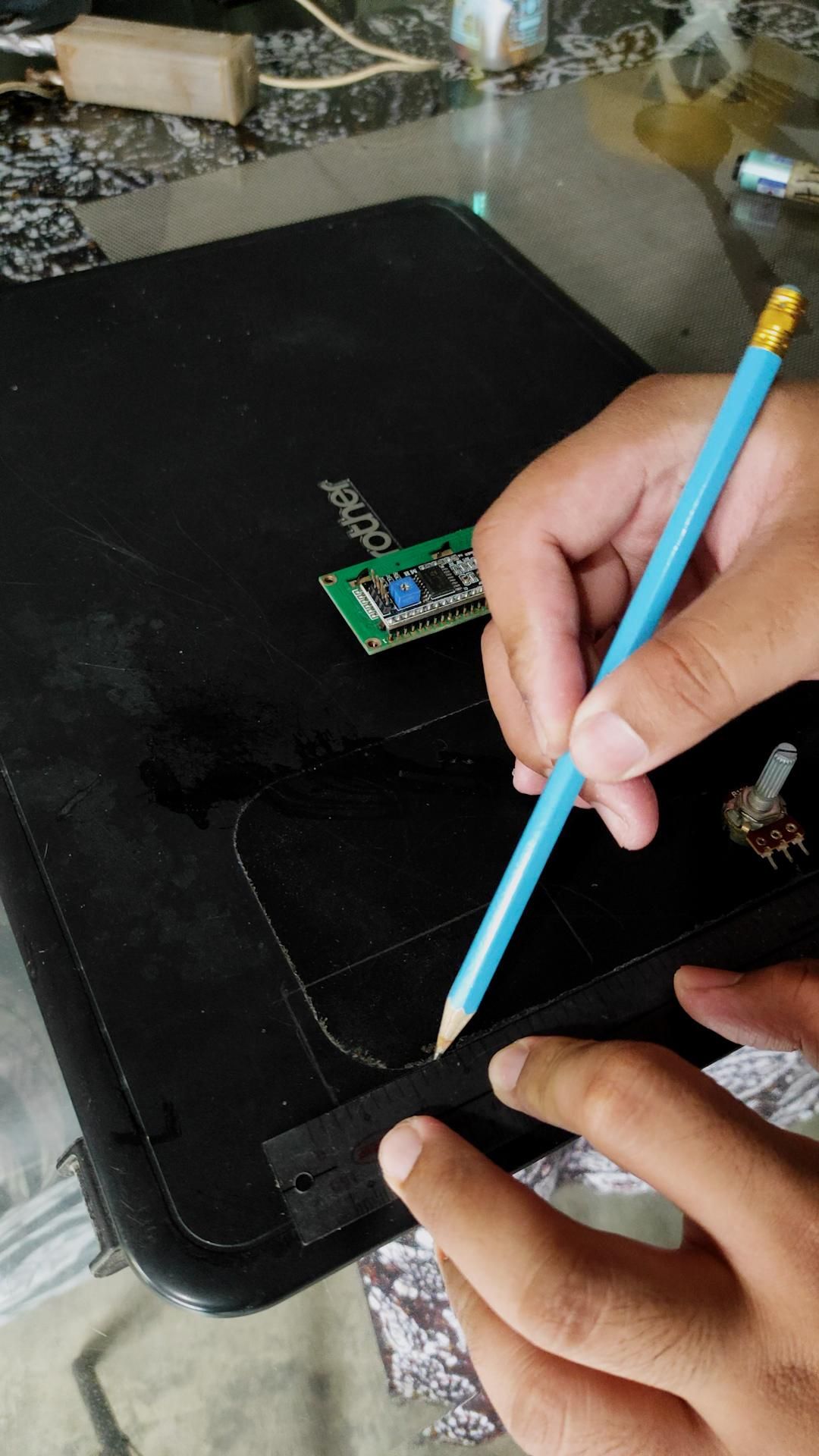 Homebrew PCB Exposure Box Using an Old Printer Scanner! : 12 Steps ...