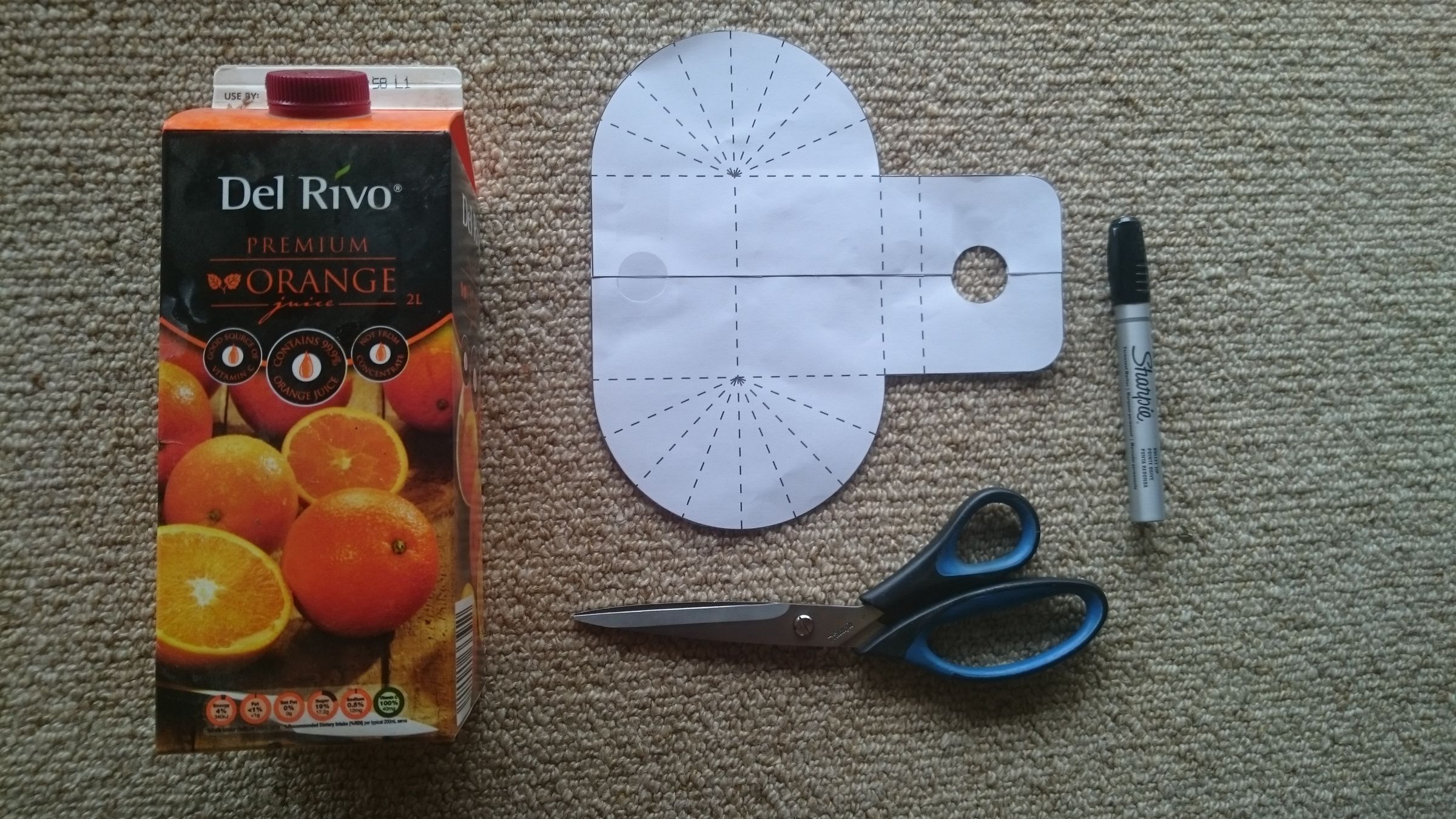 Recycled Carton Wallet : 6 Steps (with Pictures) - Instructables