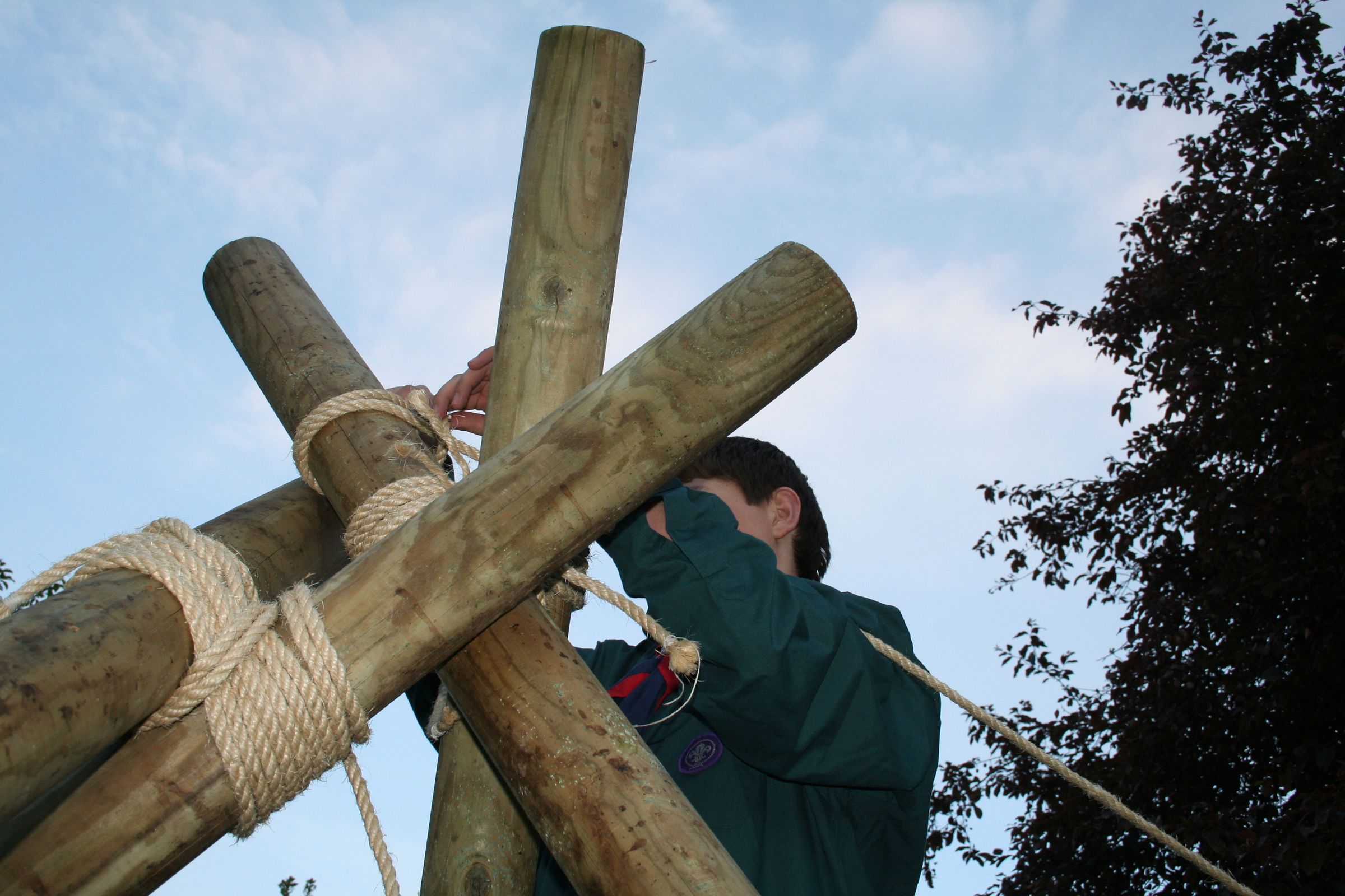 Simple Pioneering - Build a Swing From Wood Poles! : 5 Steps (with ...
