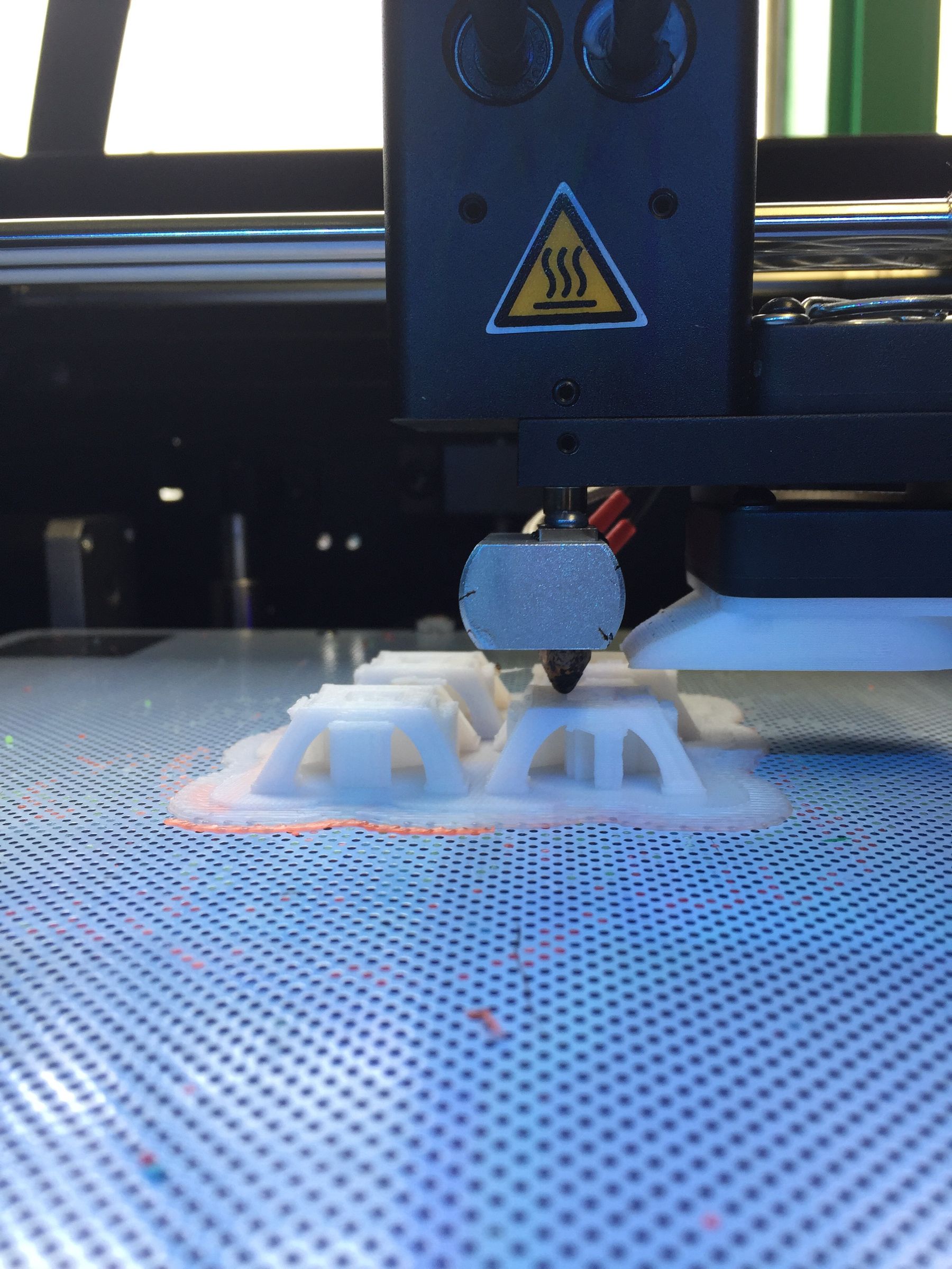 3D Printed French Colour Coded Eiffel Towers : 4 Steps - Instructables