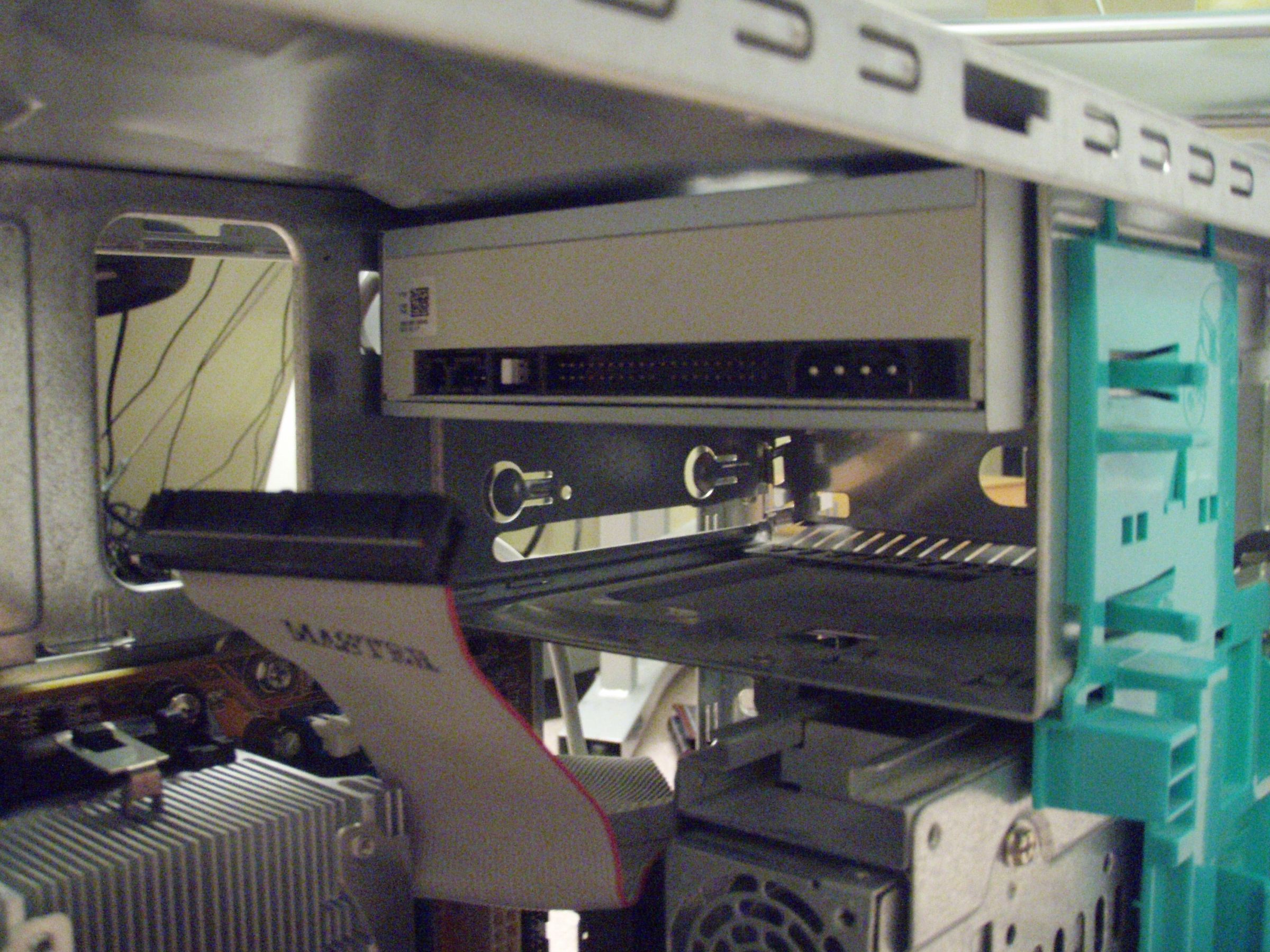 How to Disassemble a Computer : 16 Steps (with Pictures) - Instructables