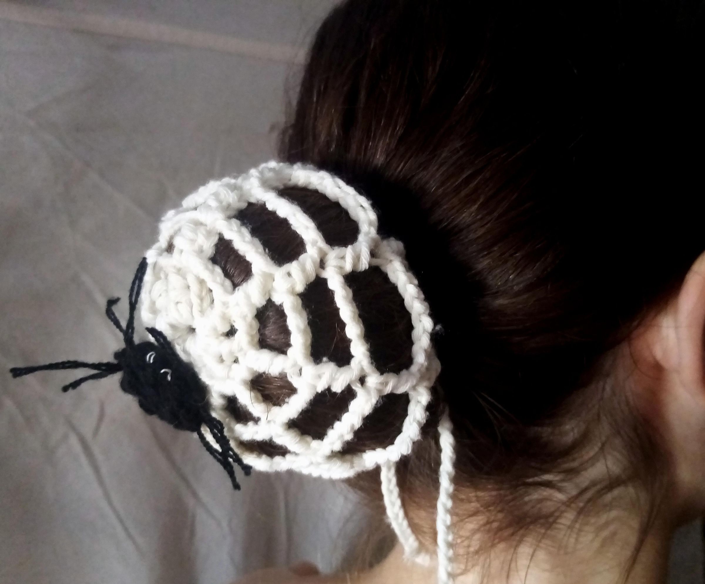 🕸️Crochet Spider Web Bun Cover🕸️ : 10 Steps (with Pictures) - Instructables