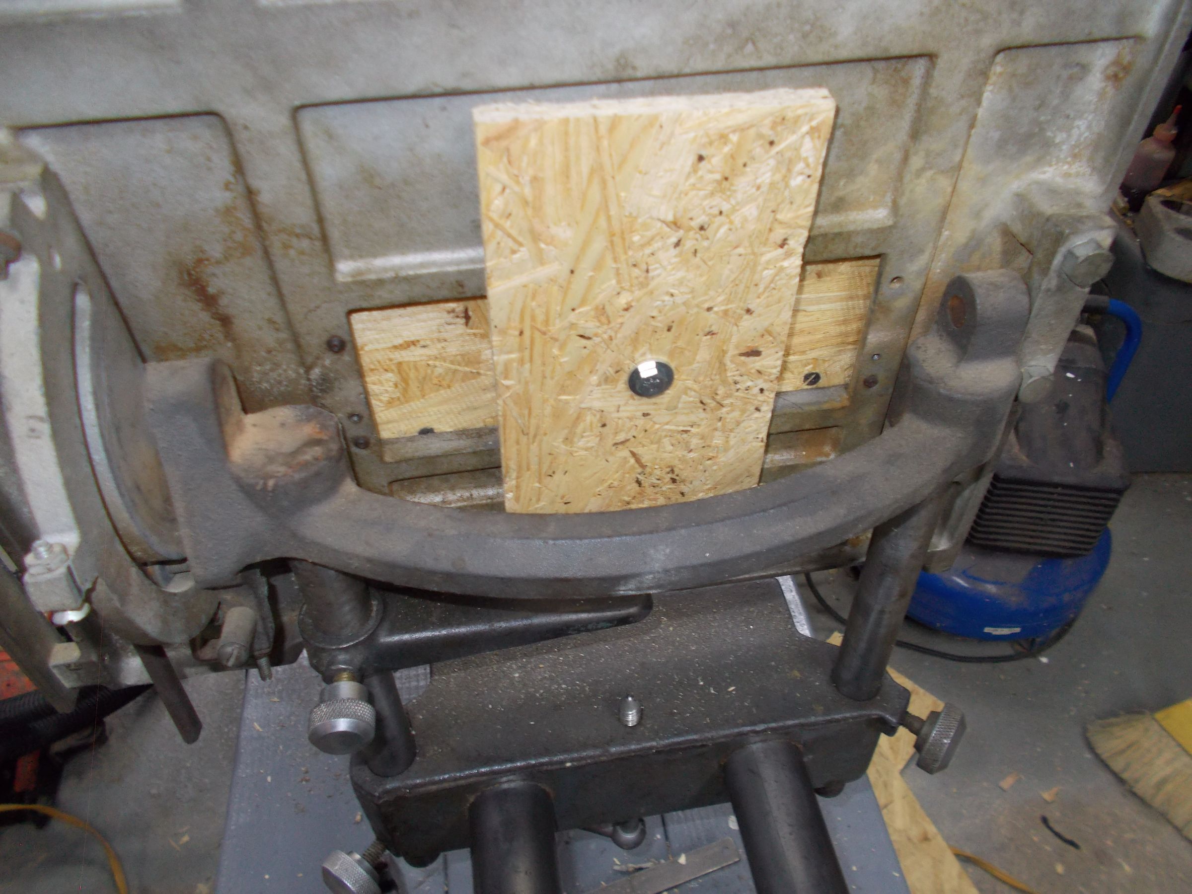 Shopsmith Crossfeed Drill Press Vice Mount : 9 Steps - Instructables