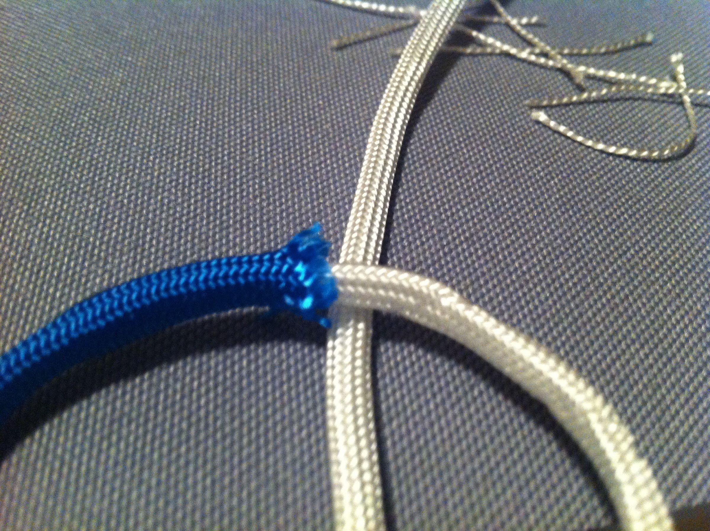 Paracord Heart Bracelet : 5 Steps (with Pictures) - Instructables