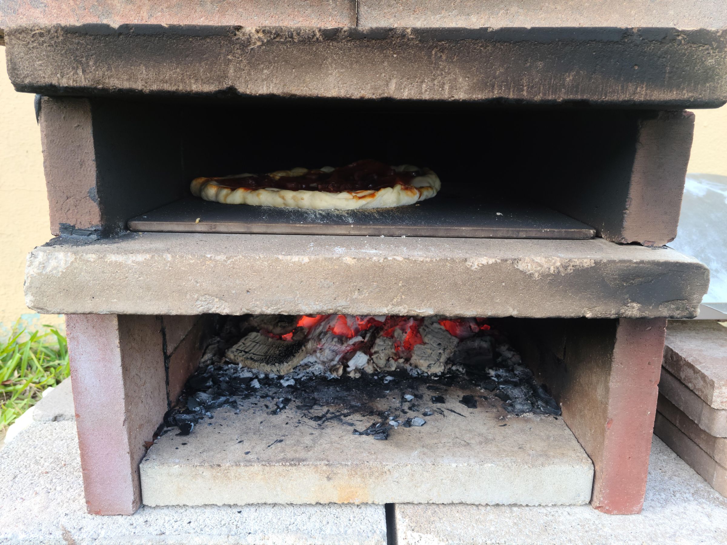 Easy Inexpensive Pizza Oven : 5 Steps (with Pictures) - Instructables