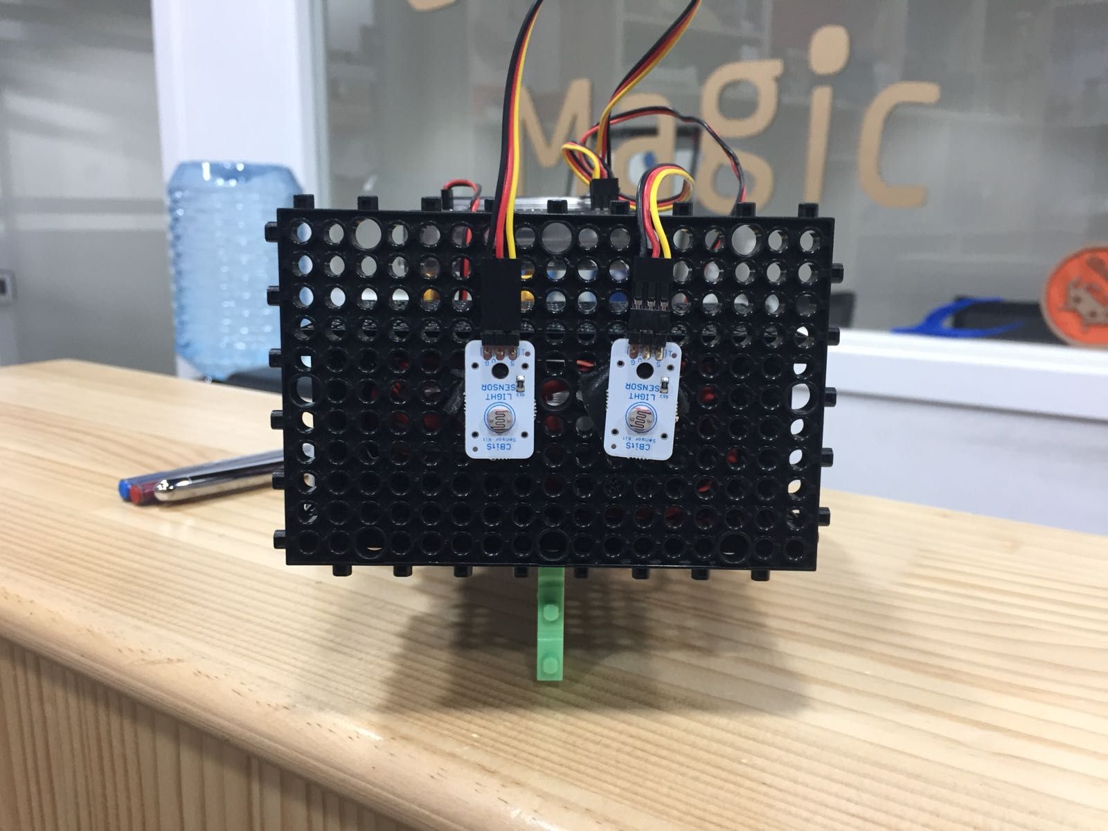 EBot Light Following Robot : 5 Steps (with Pictures) - Instructables