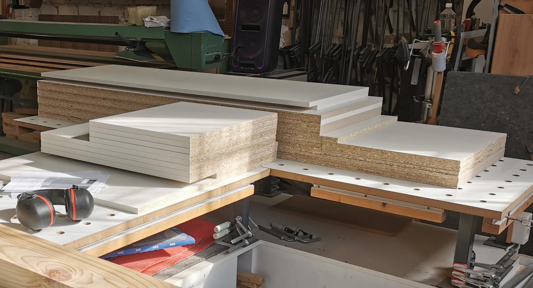 Particleboard Desk : 14 Steps (with Pictures) - Instructables