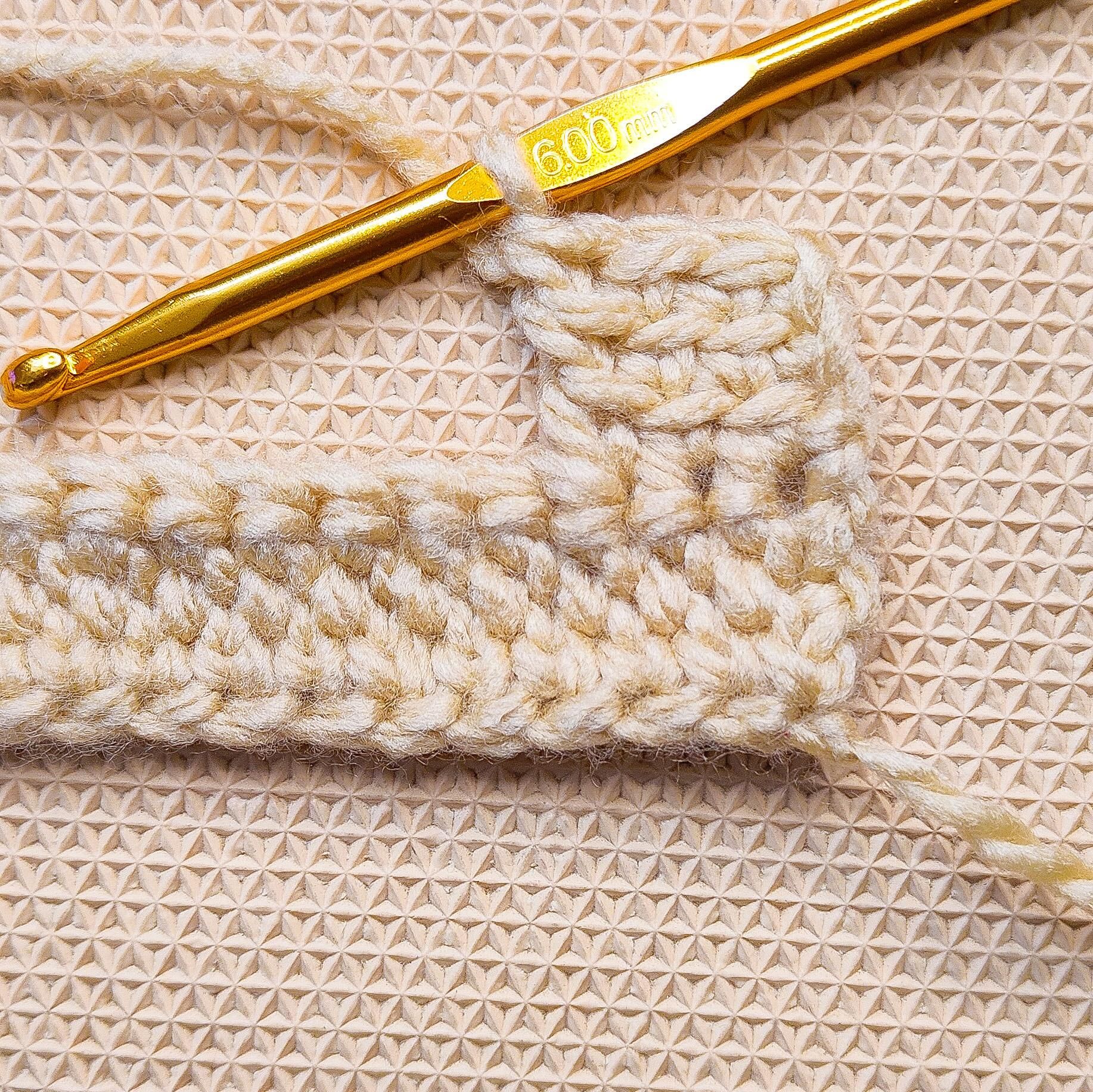 How to Crochet Blanket With Three Rows at a Time : 5 Steps (with ...