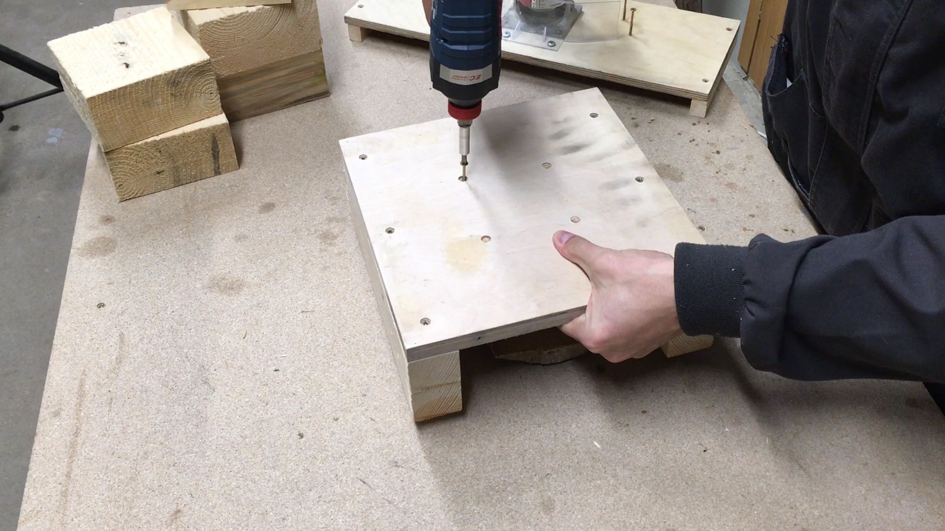 Colored LED Lamp From Pallet Wood Blocks : 10 Steps (with Pictures ...