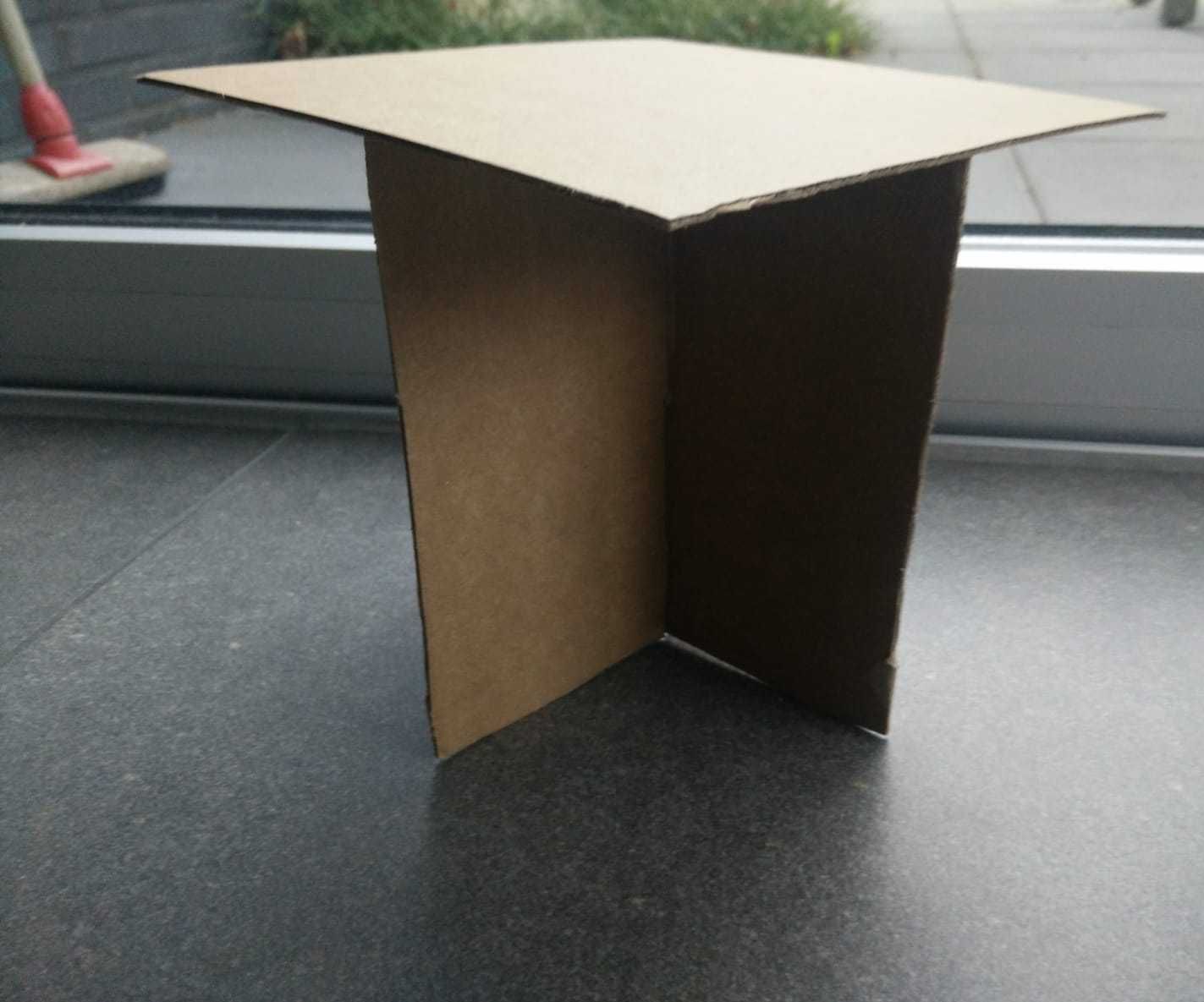 Table for Your Feet and Legs : 5 Steps - Instructables