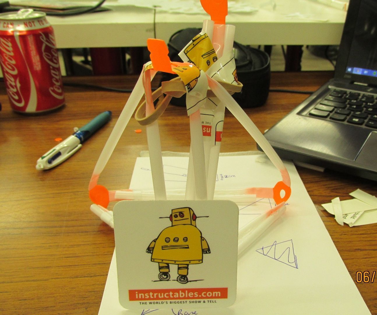 Emrmmm...Jess?'s Strawbees Catapult : 5 Steps - Instructables